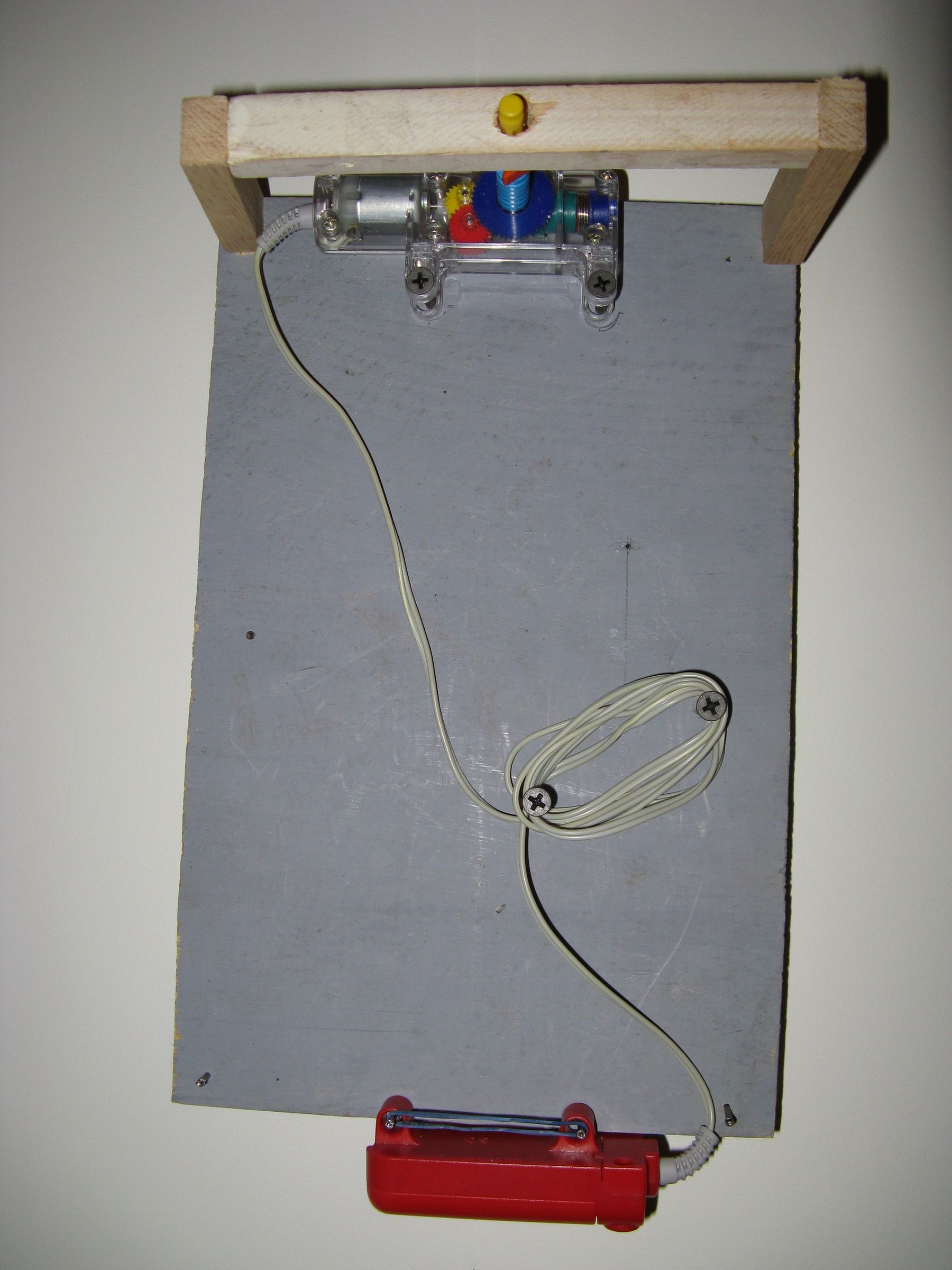 Make a Motorized LSD Spiral - a Powerful Illusion on Your Wall! : 7 ...