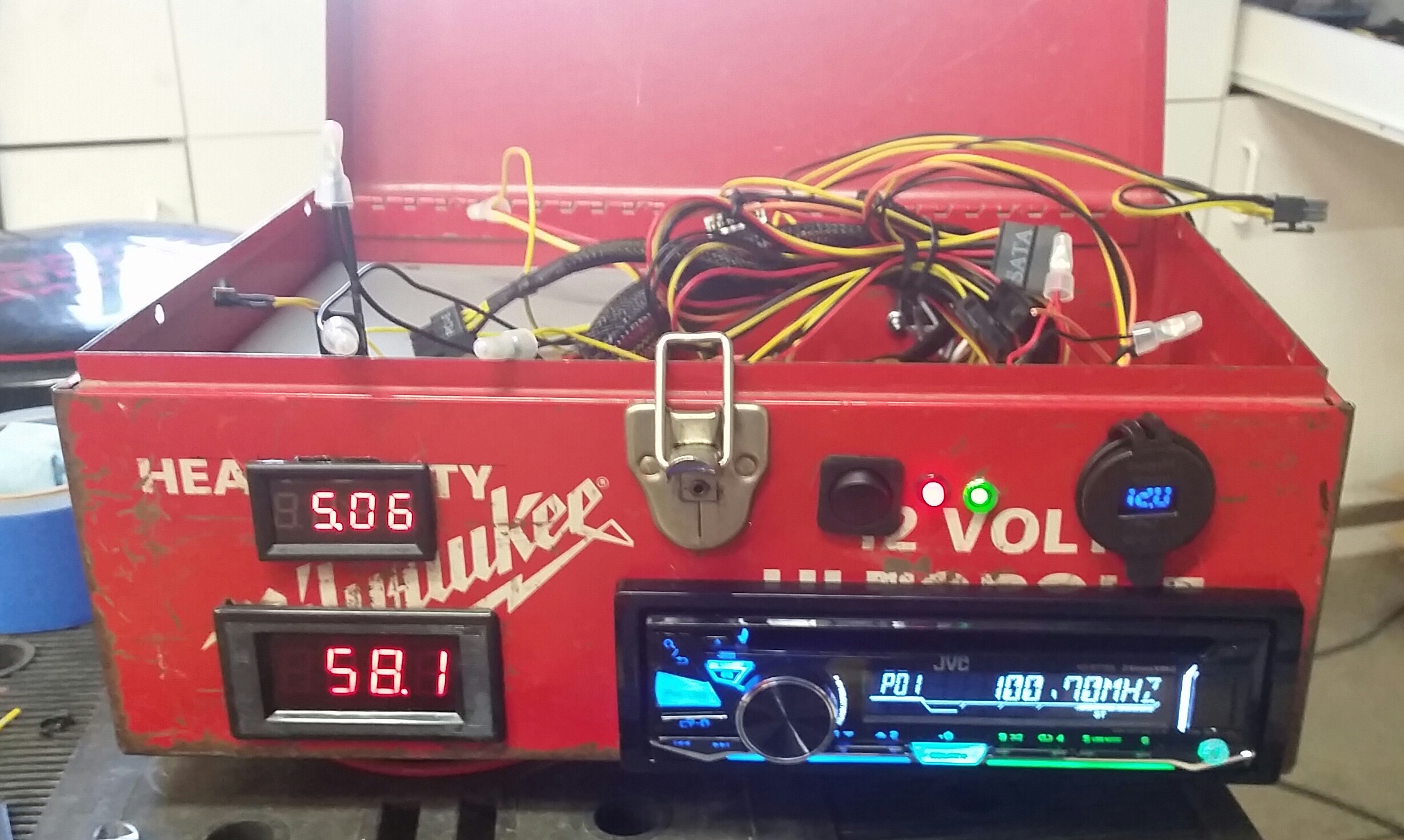 Tool Box Stereo : 7 Steps (with Pictures) - Instructables