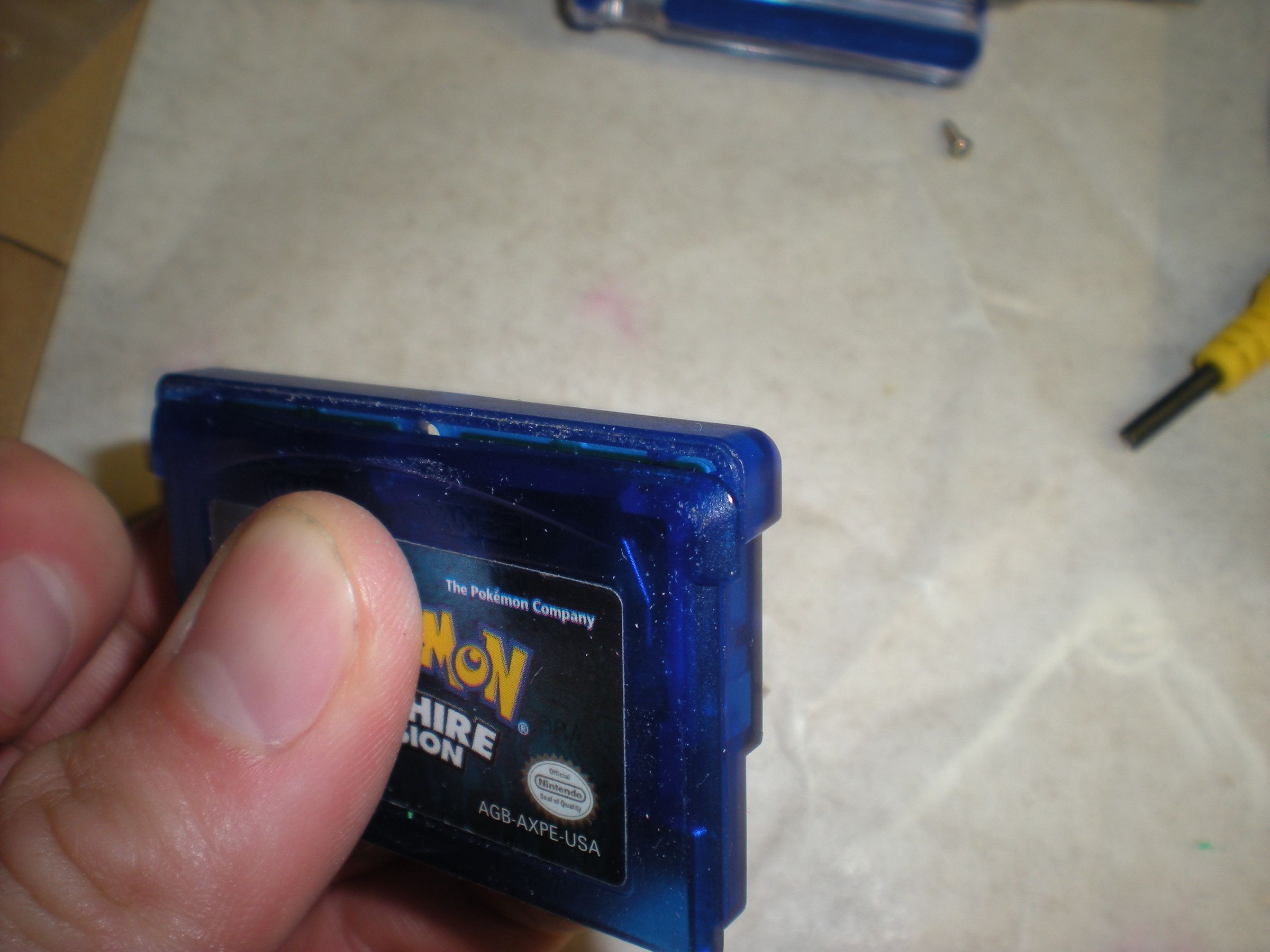 Pokemon Sapphire Battery Replacement : 5 Steps - Instructables
