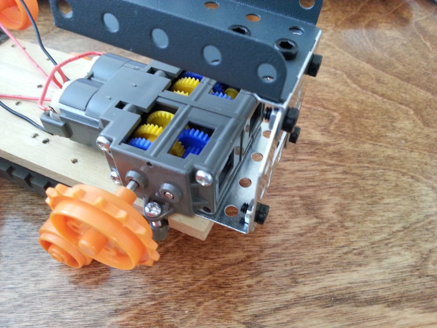 Tracked Arduino Robot : 21 Steps (with Pictures) - Instructables