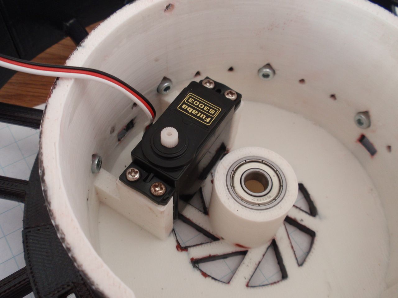 A Fully 3D Printable GlaDOS Robotic Ceiling Arm Lamp : 11 Steps (with ...