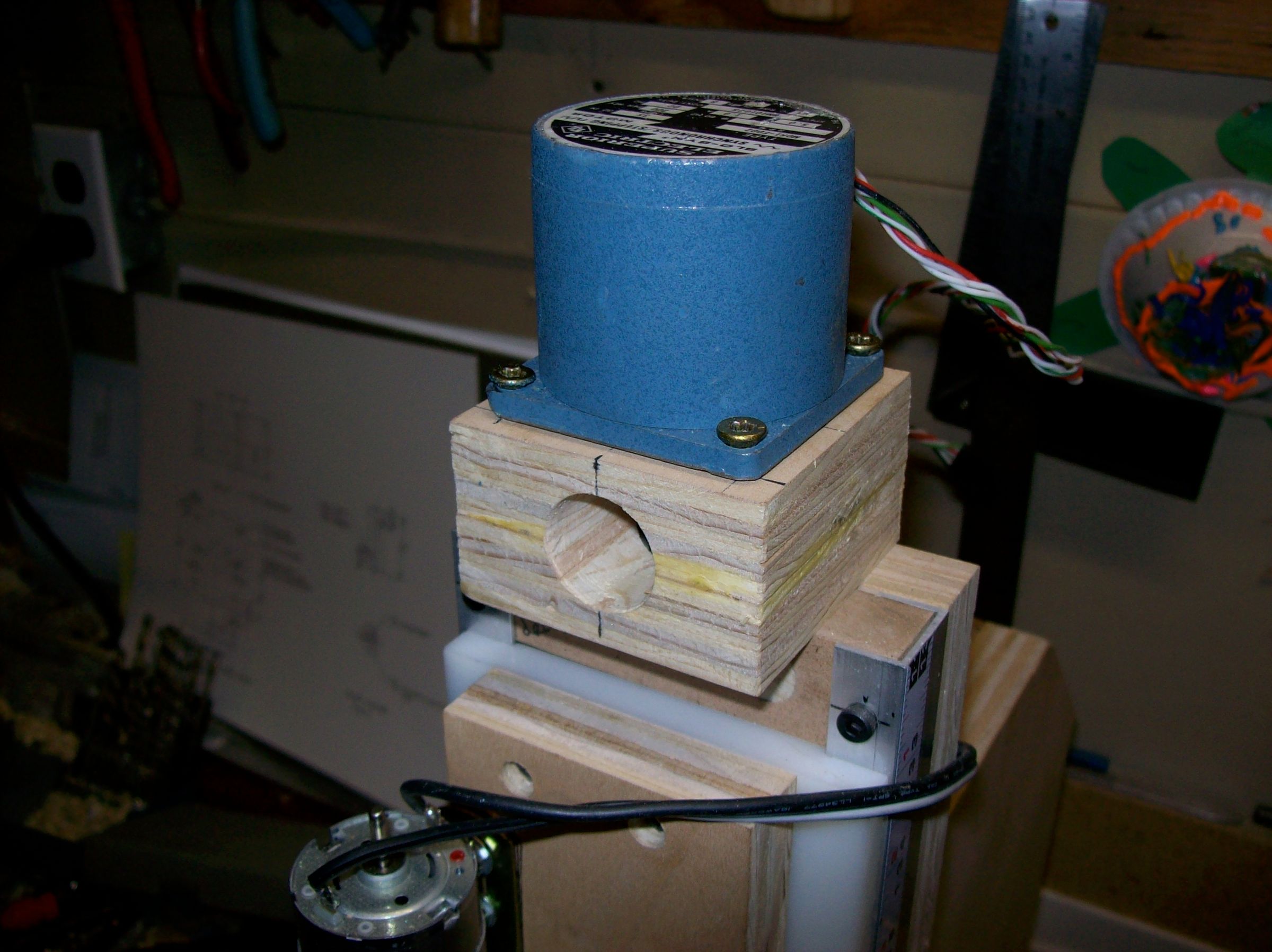 How to Make a Mini Milling Machine- Manual or CNC! : 14 Steps (with ...