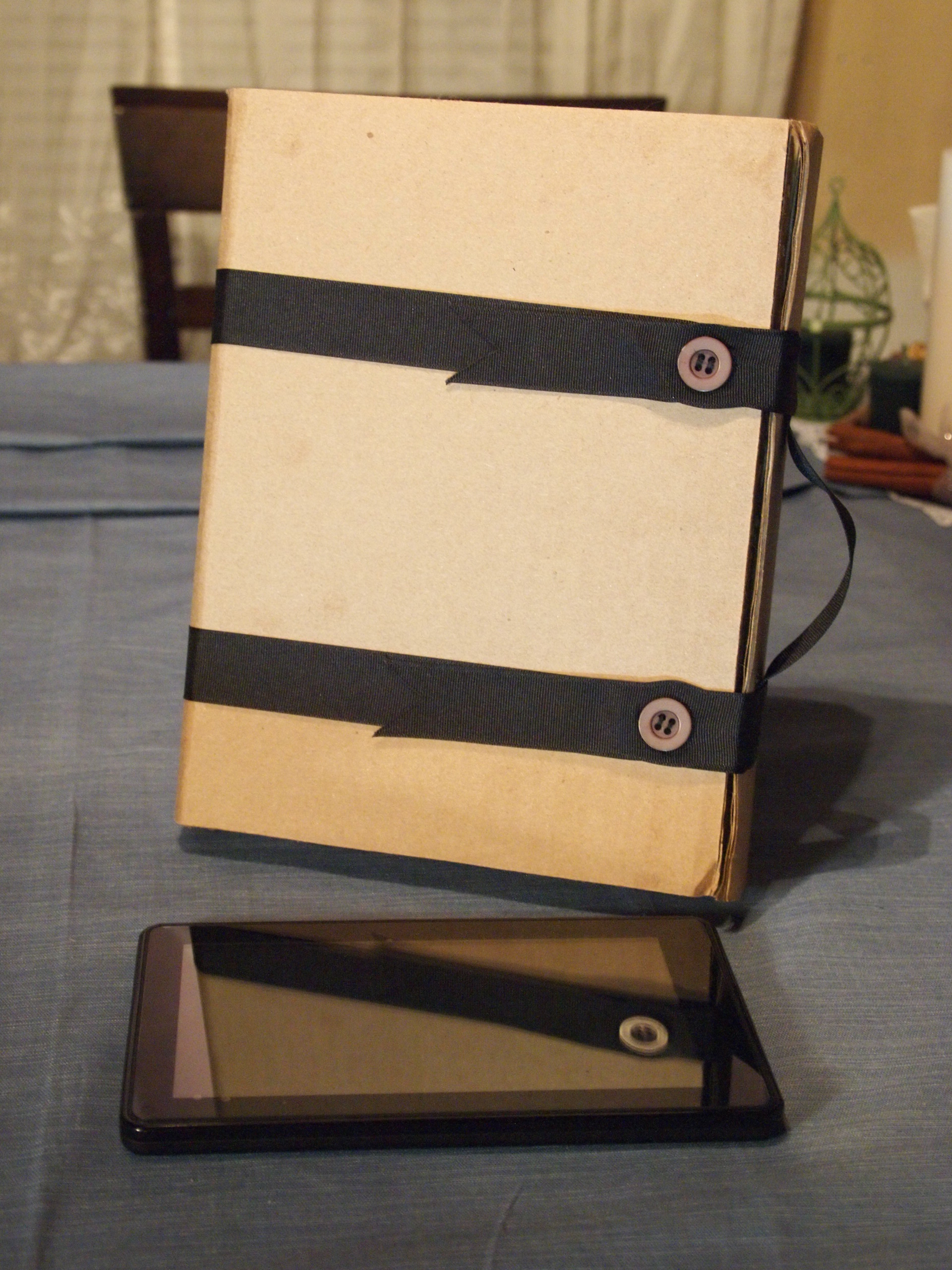 Cardboard Tablet Case With Handle : 5 Steps (with Pictures) - Instructables