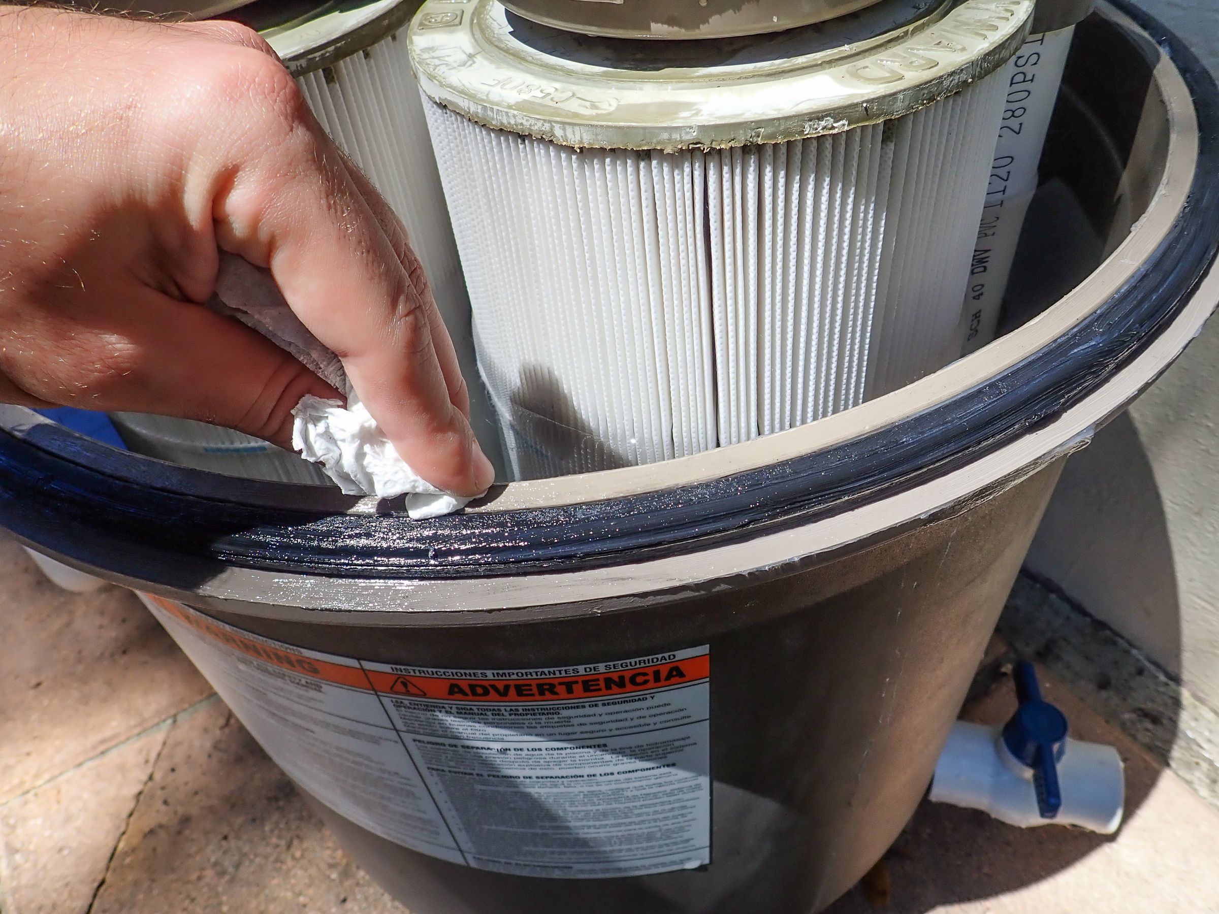 How to Clean a Pool Cartridge Filter System : 15 Steps (with Pictures ...