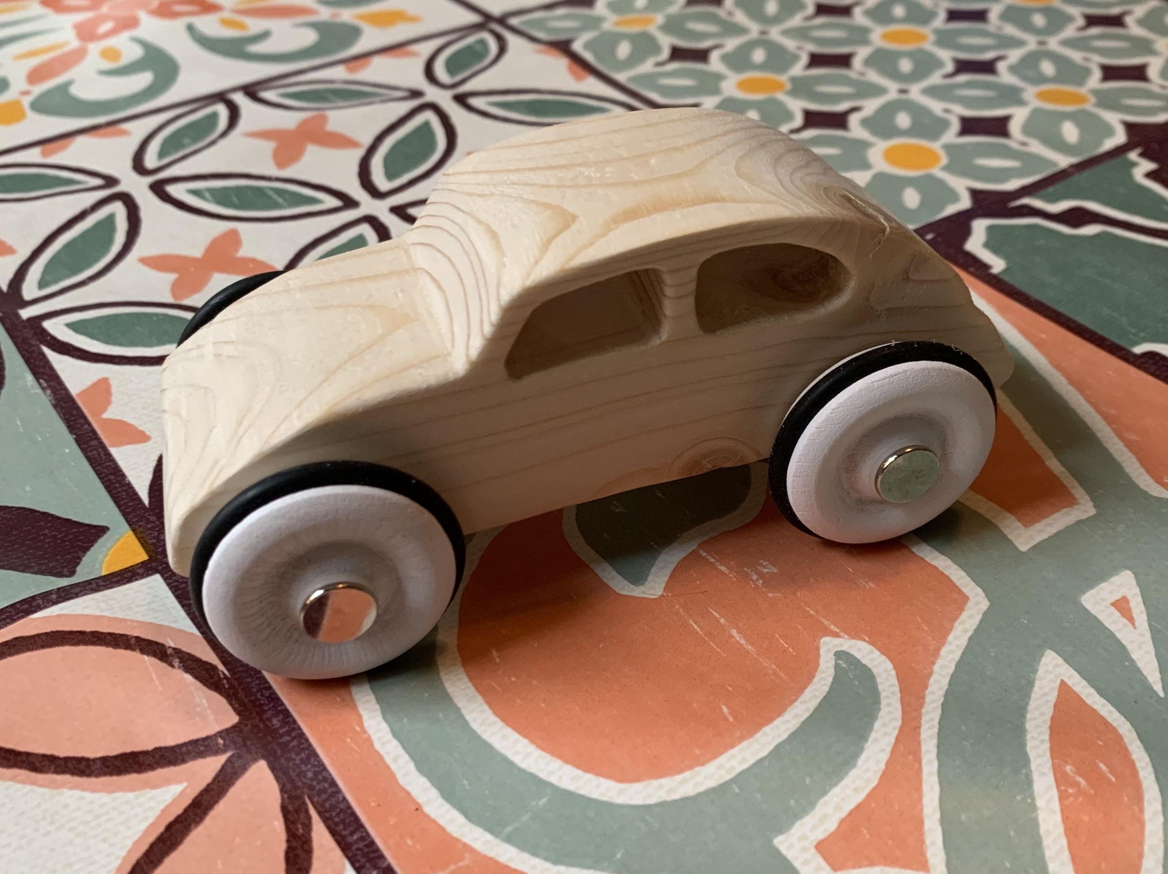 Simple Wooden Classic Cars. : 8 Steps (with Pictures) - Instructables