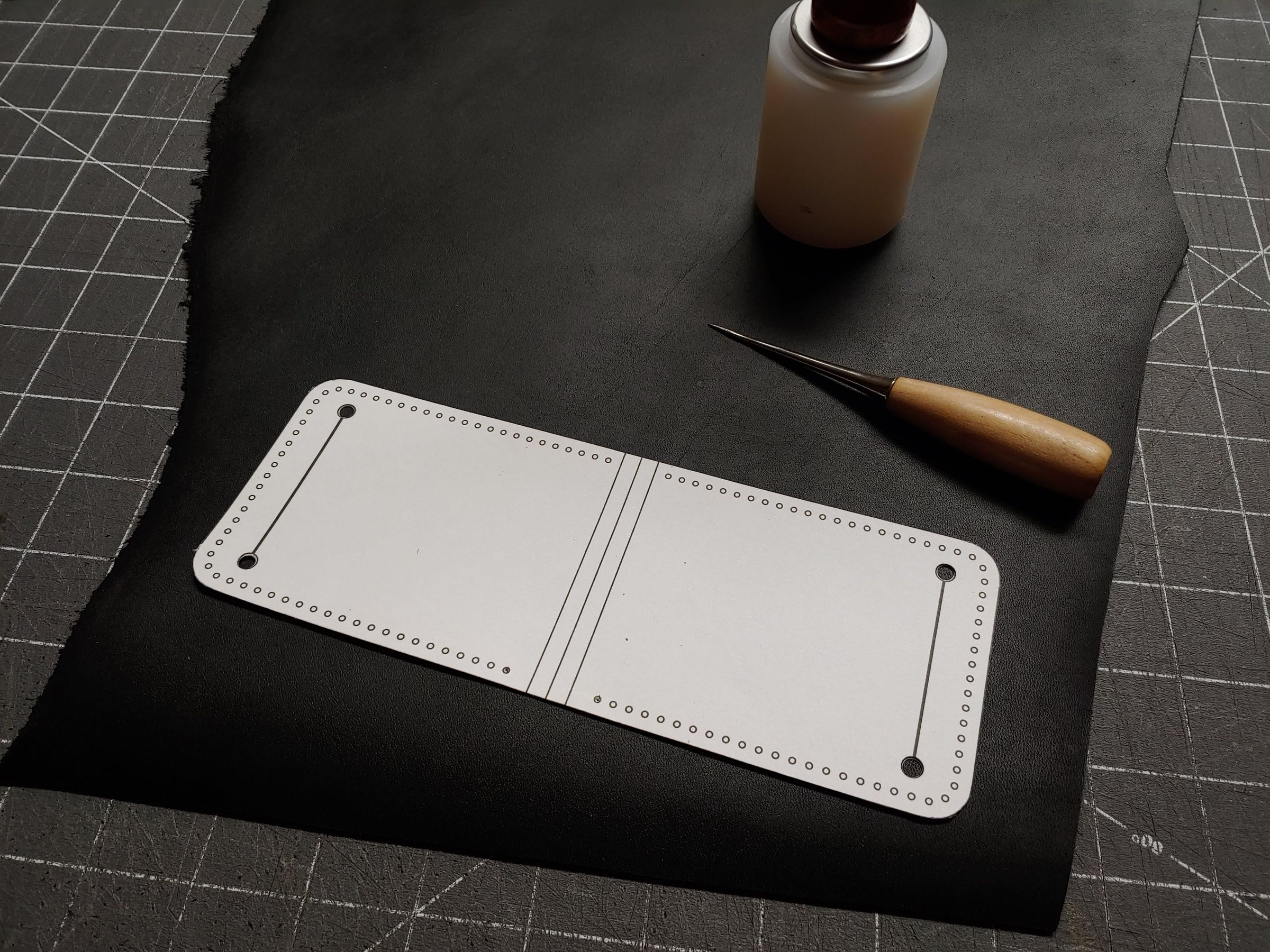 How to Make a Minimalist Wallet With a Pattern : 7 Steps (with Pictures ...