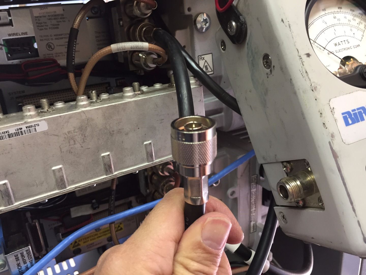 How to Quickly Test and Diagnose a Two Way Radio Transmitter : 5 Steps ...