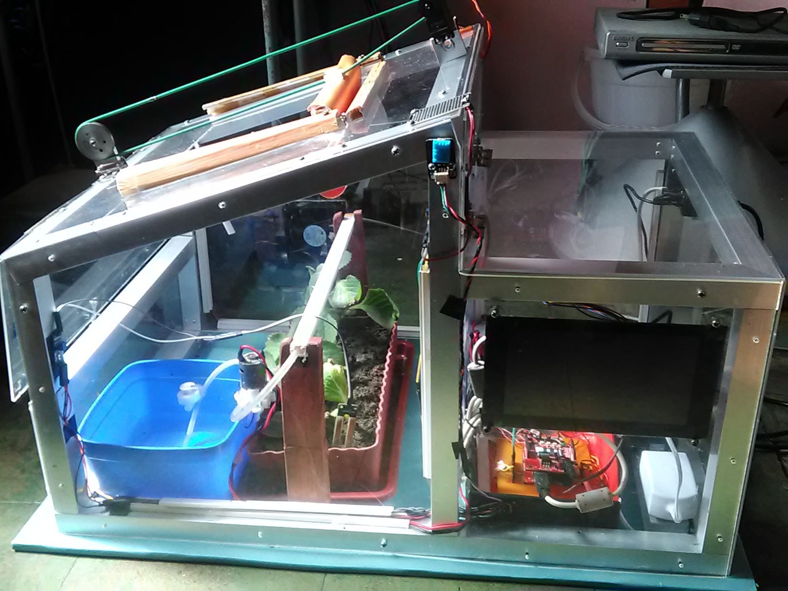 Automated Plant Monitoring System : 7 Steps (with Pictures) - Instructables