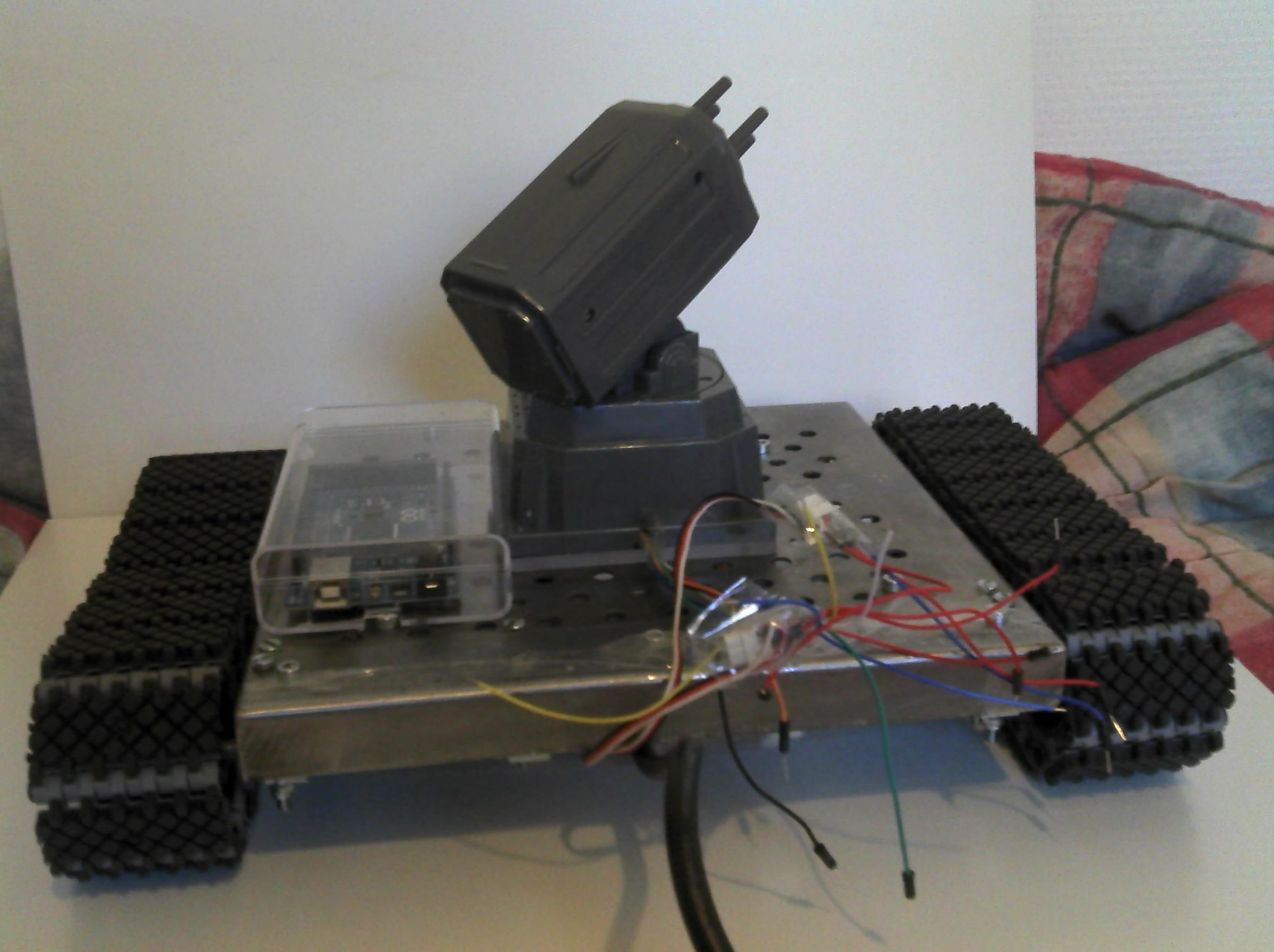 Joystick-controlled Robot - Instructables