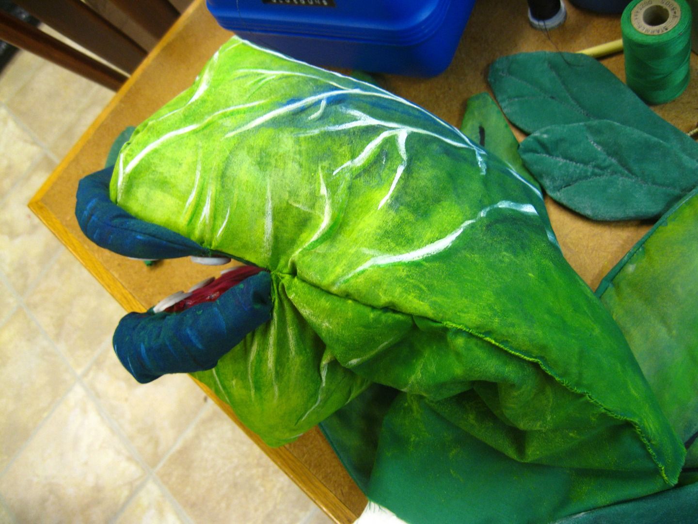 Audrey II Hand Puppet Little Shop of Horrors Halloween Prop : 3 Steps ...