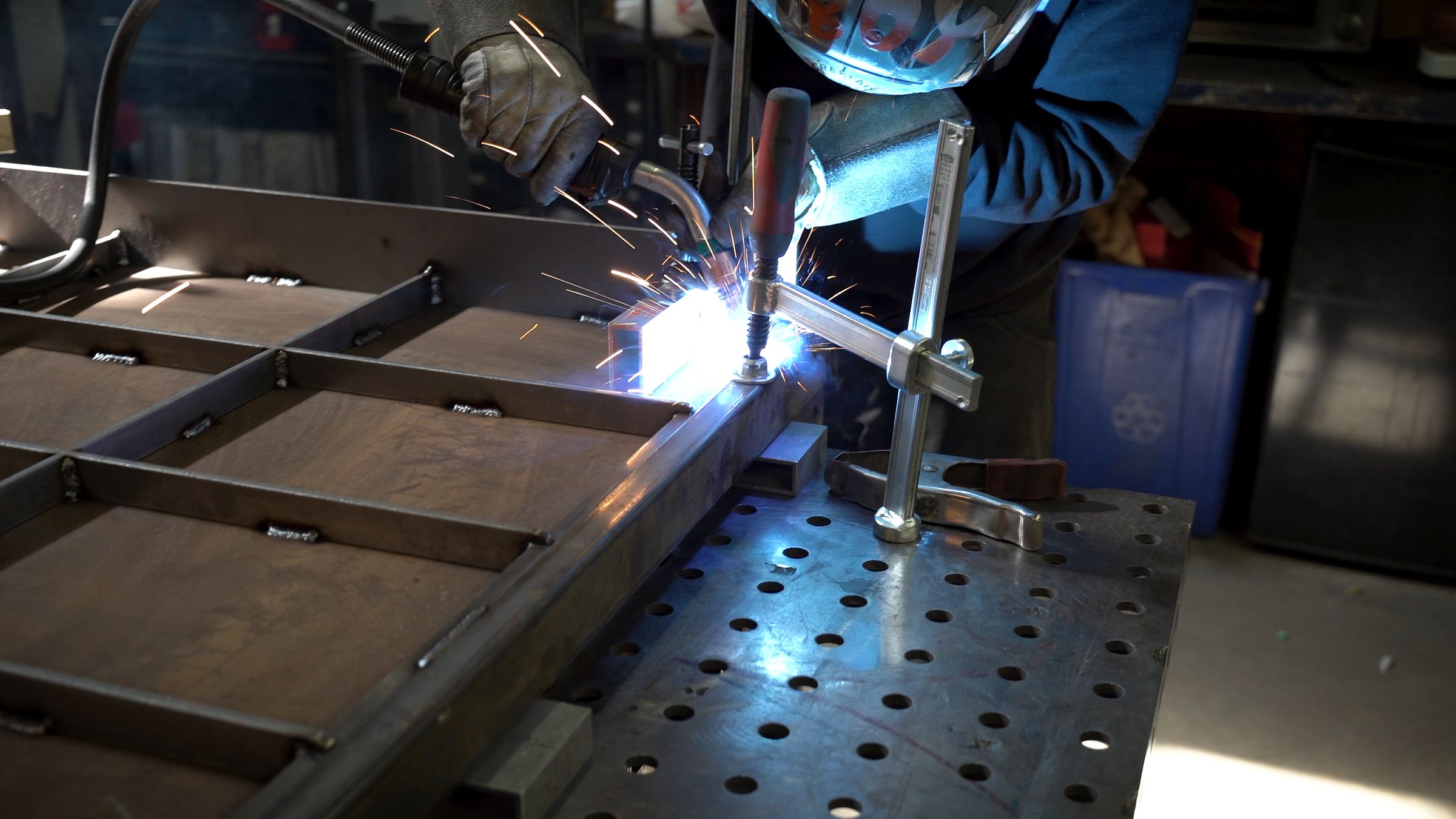 Welding Table Cover for a Workbench : 12 Steps (with Pictures ...