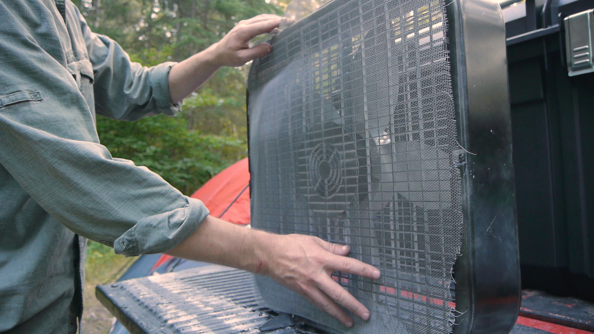 How to Get Rid of Mosquitoes With a Fan & Window Screen : 4 Steps (with ...