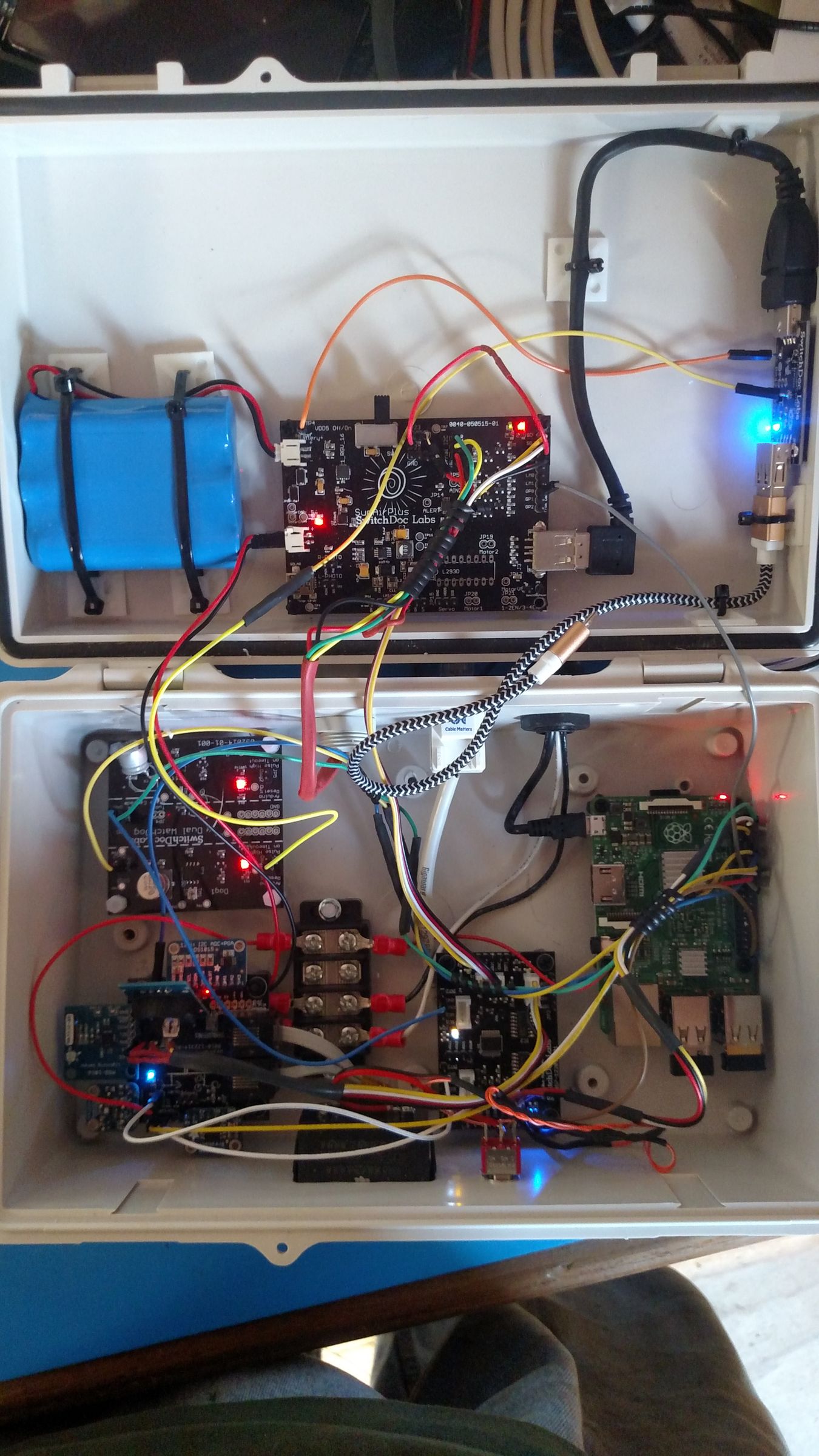 Create Your Own Solar Powered Raspberry Pi Weather Station (Updated ...