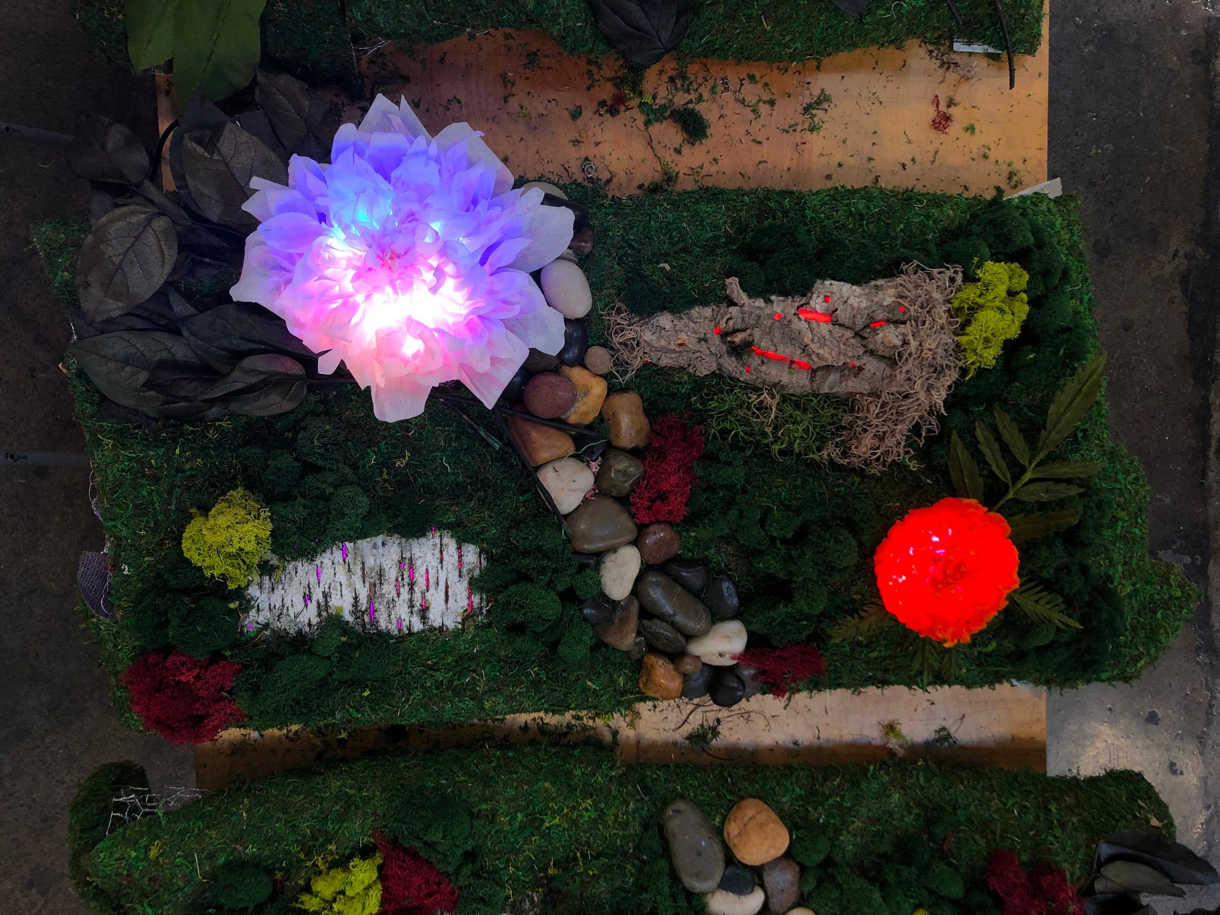 Glowing Paper Flowers : 10 Steps - Instructables