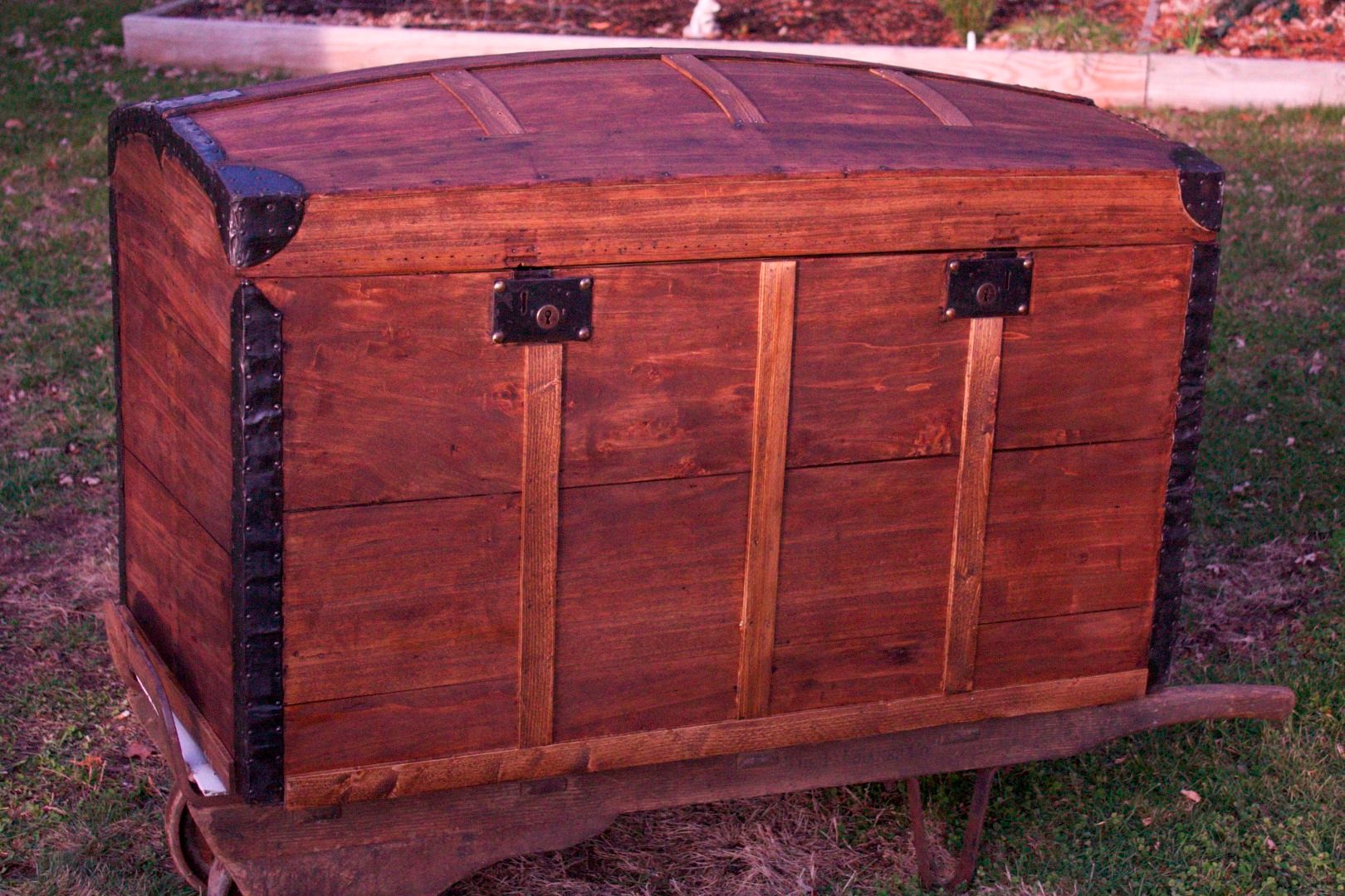 1800's Trunk : 9 Steps (with Pictures) - Instructables