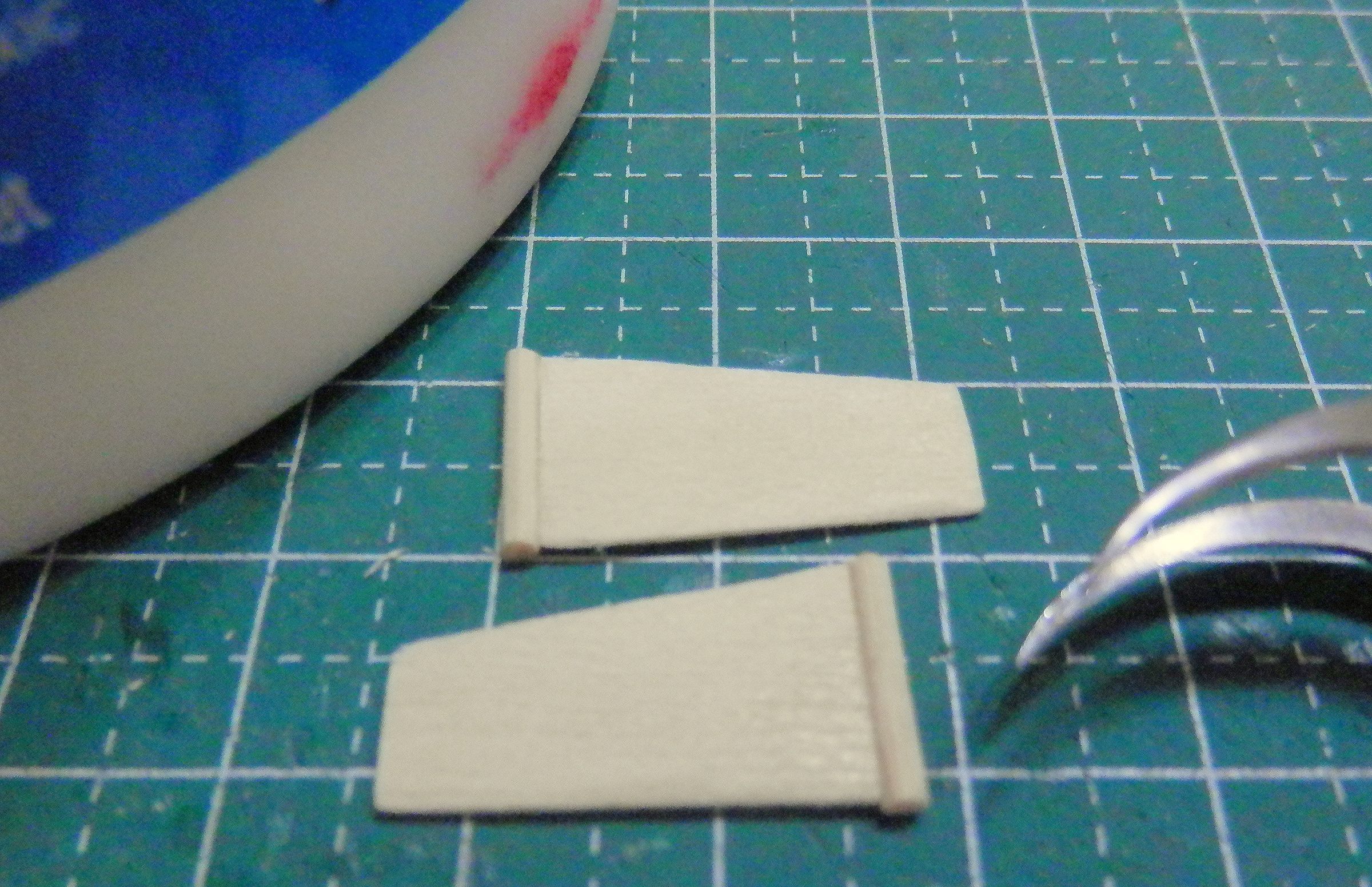 Mini B-Wing Popsicle Stick Model : 8 Steps (with Pictures) - Instructables