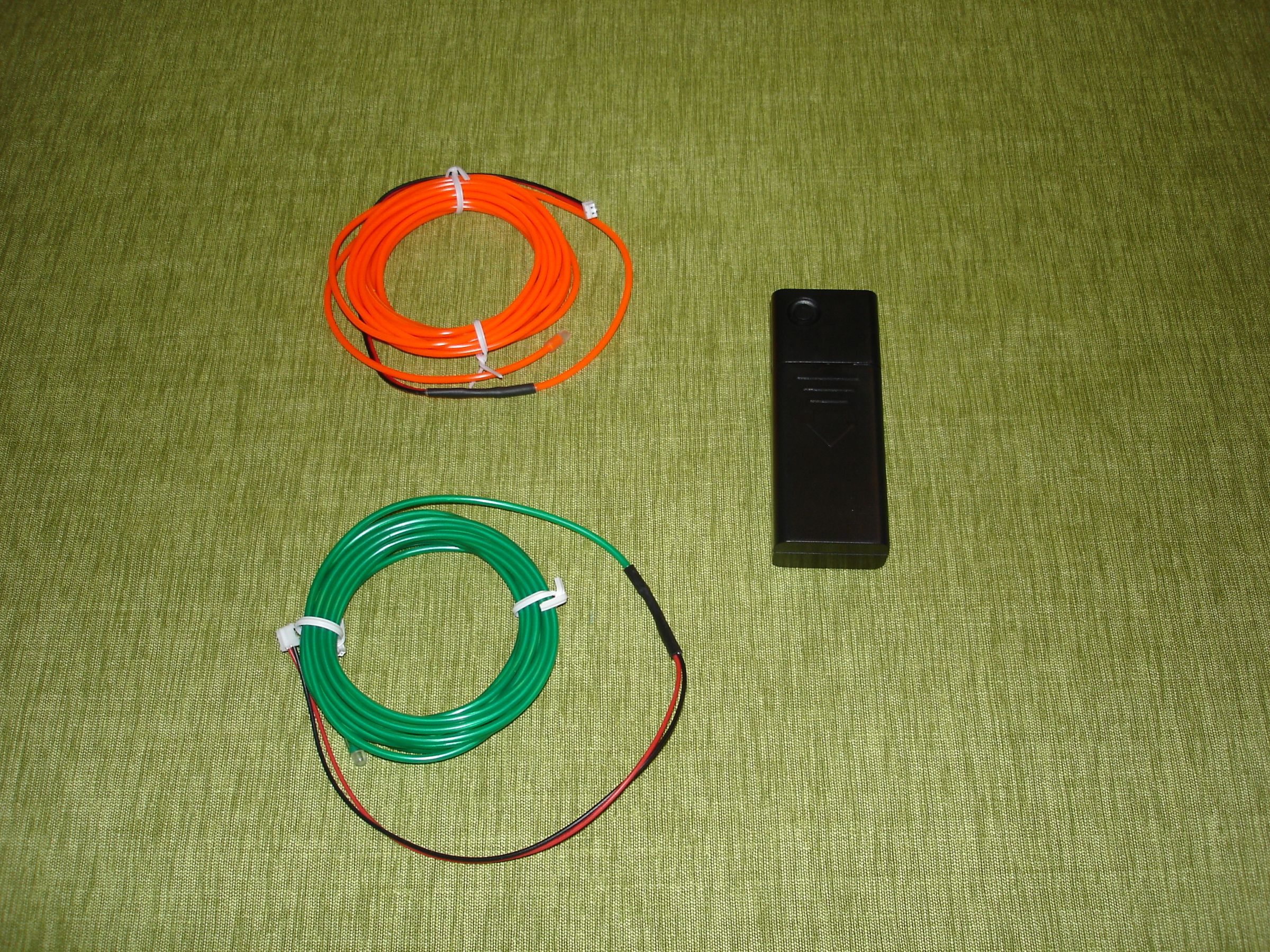 Hanging EL Wire Cassette Display : 4 Steps (with Pictures) - Instructables