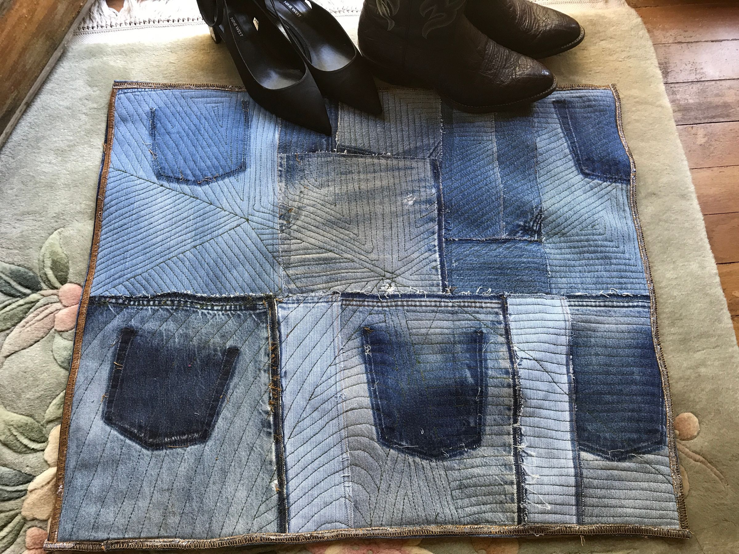 Denim Rug From Recycled Material : 8 Steps (with Pictures) - Instructables