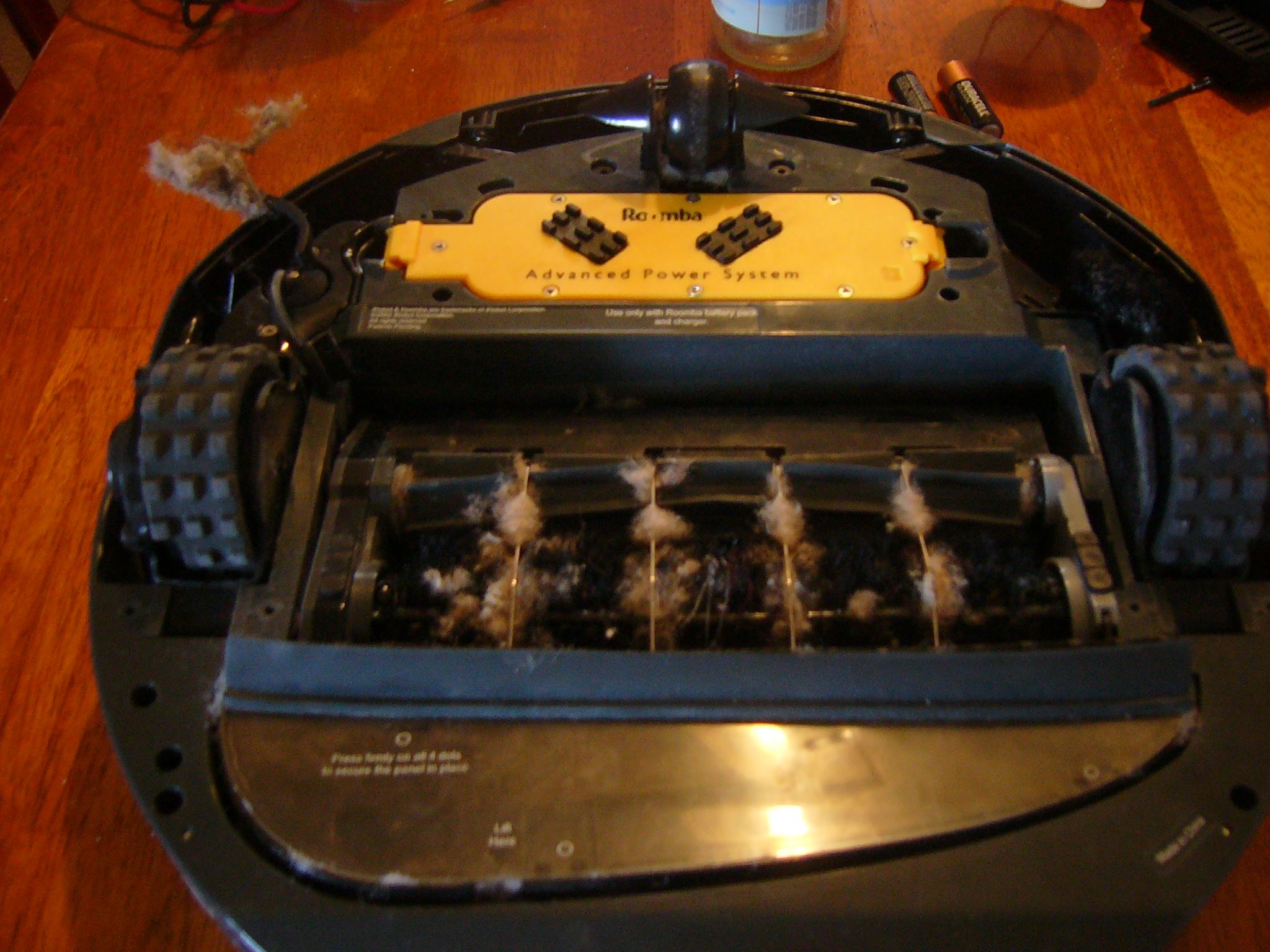 Cleaning a 1st or 2nd Generation Roomba : 8 Steps - Instructables