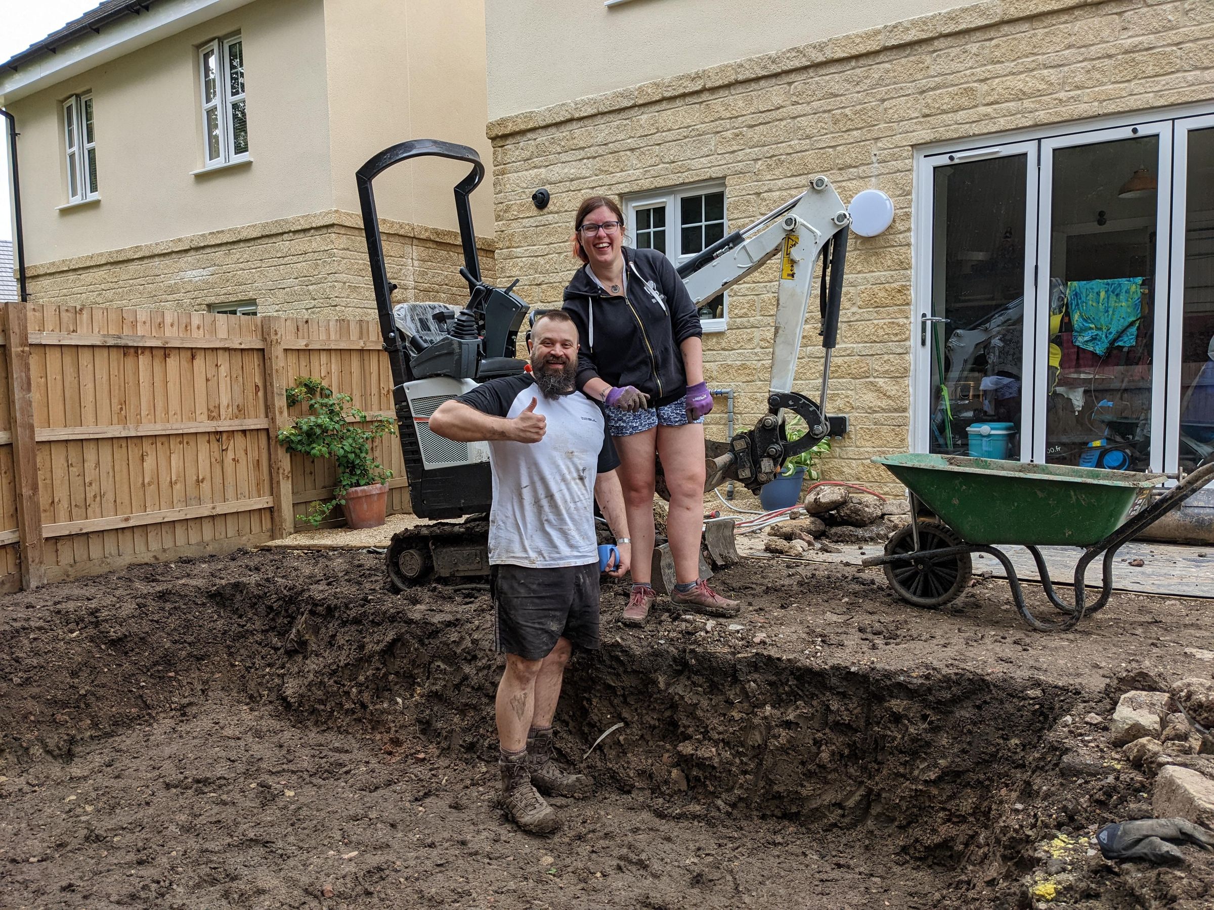 Creating a Beautiful Tiered Garden From a Boring New Build Slope : 8 ...