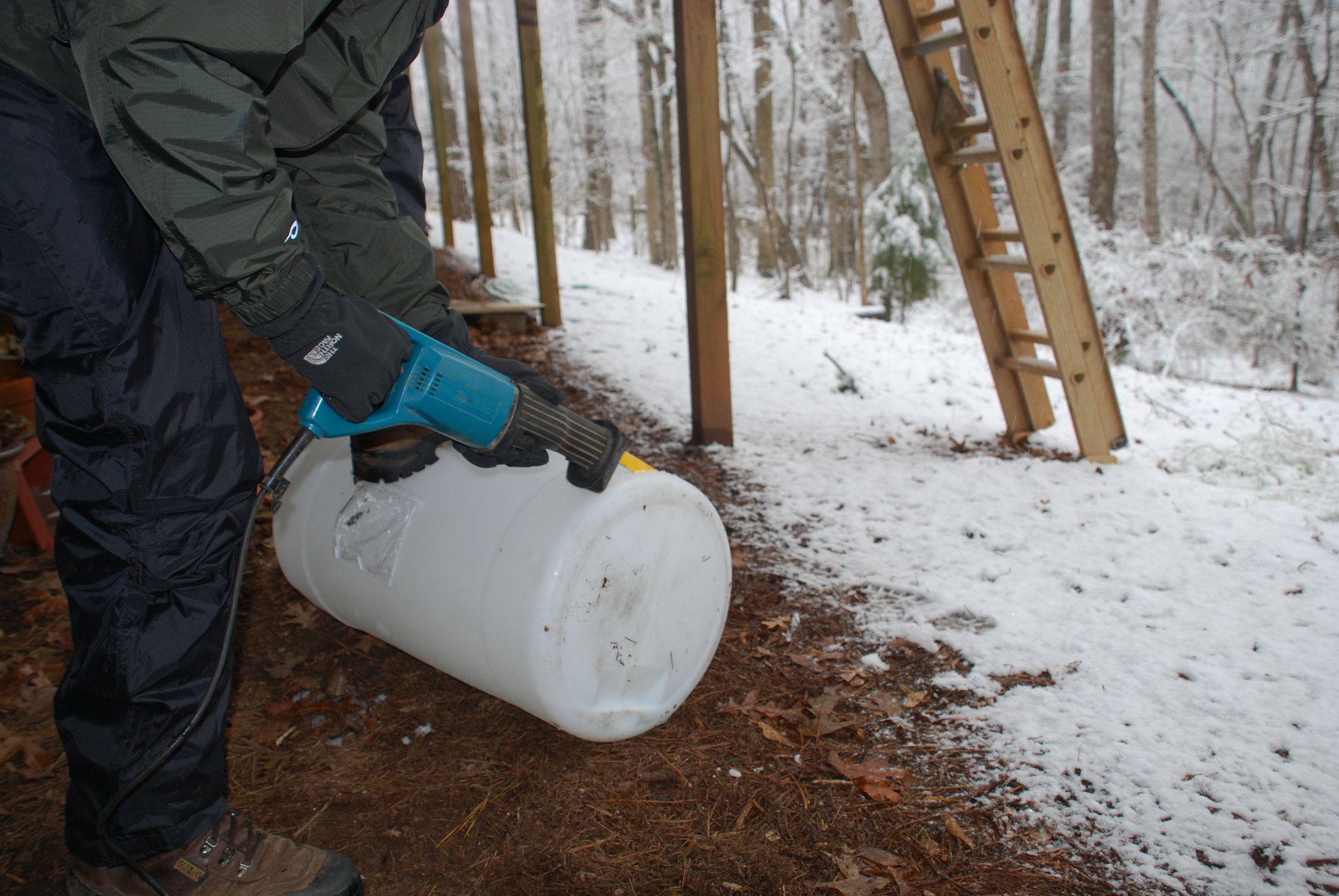 Homemade Snow Sled : 4 Steps - Instructables