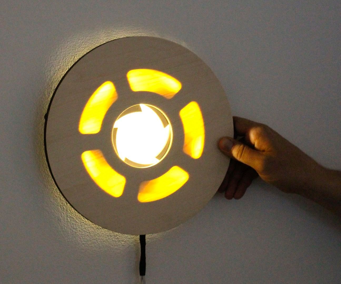 Iris Lamp : 5 Steps (with Pictures) - Instructables