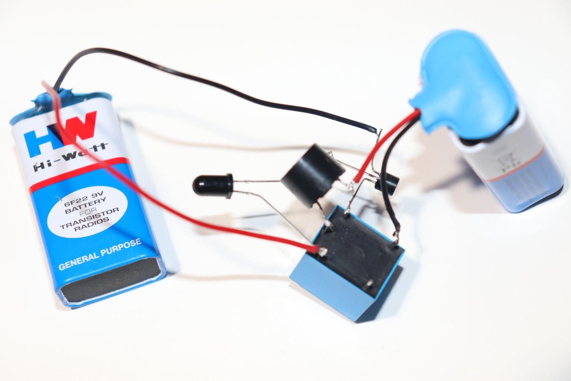 Very Sensitive Fire Alarm Circuit Using Relay : 9 Steps - Instructables
