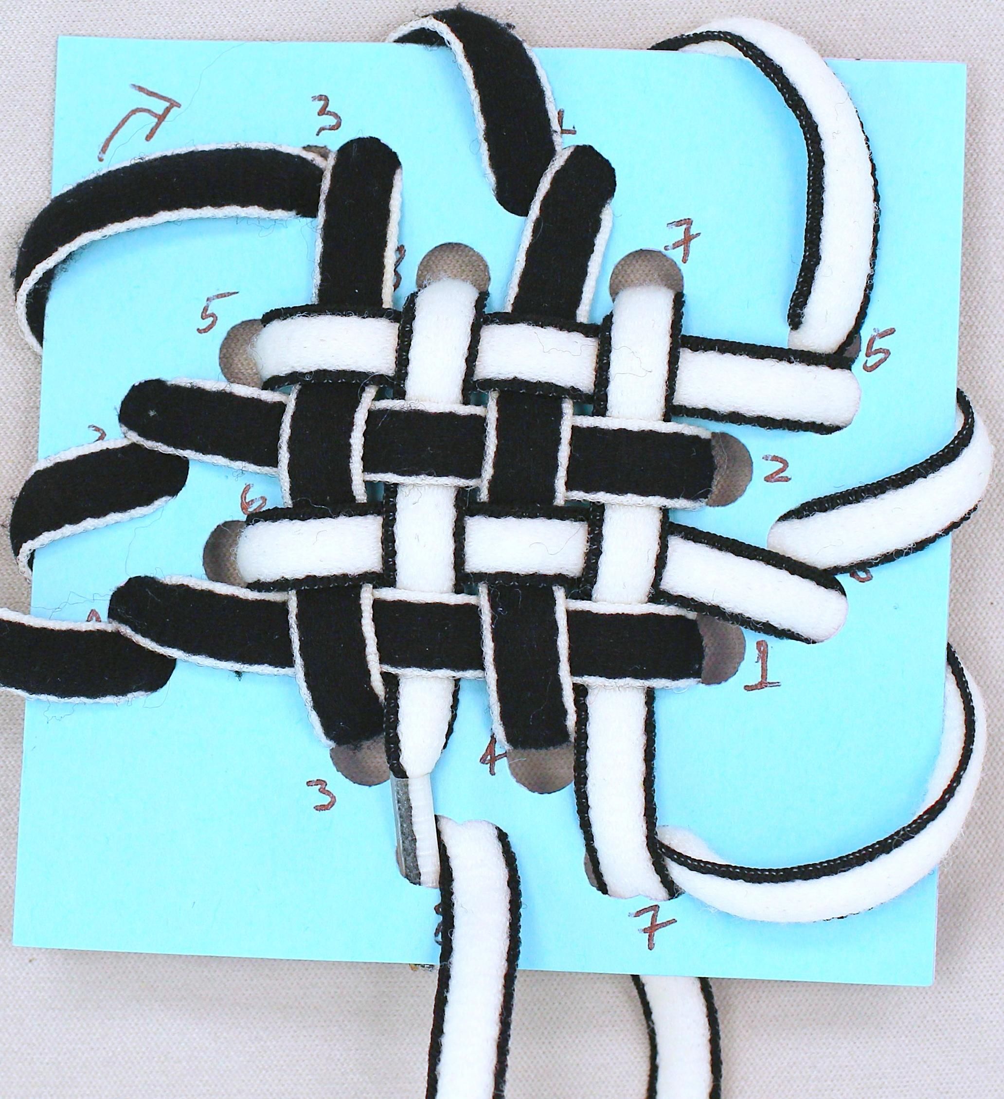 Tie a Pan Chang/Mystic Knot With a Paper Template : 7 Steps (with ...