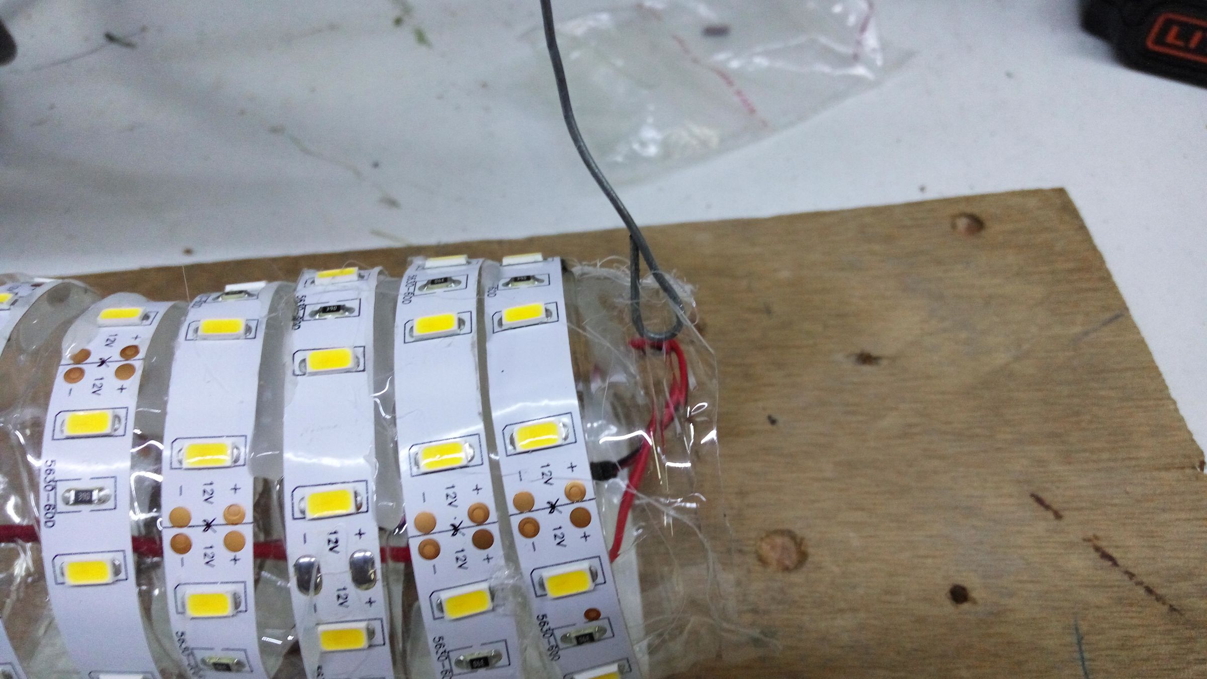 Very Easy DIY Camping Led Light - Instructables