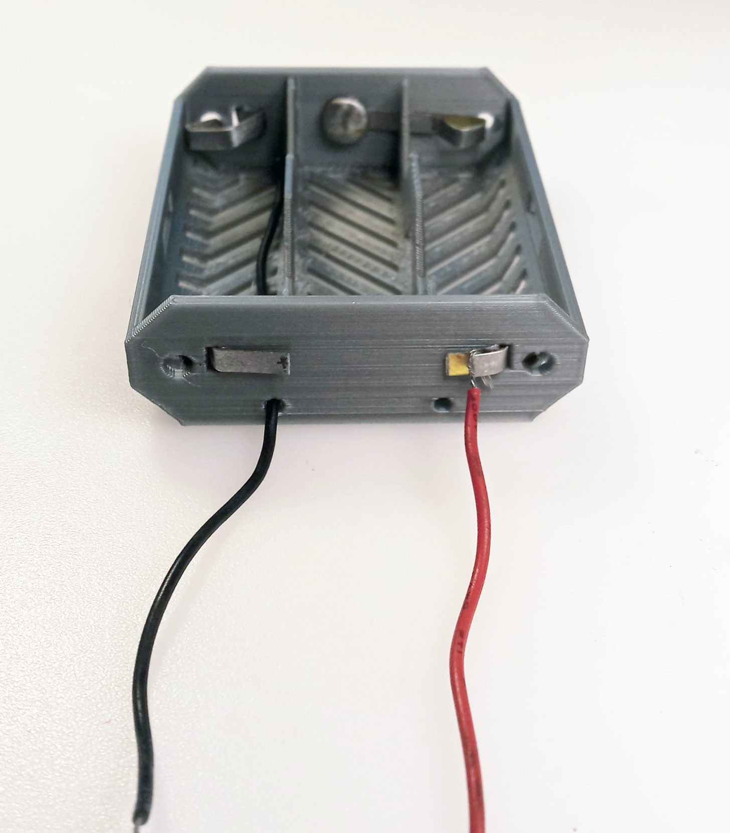 AA Battery Holder : 10 Steps - Instructables