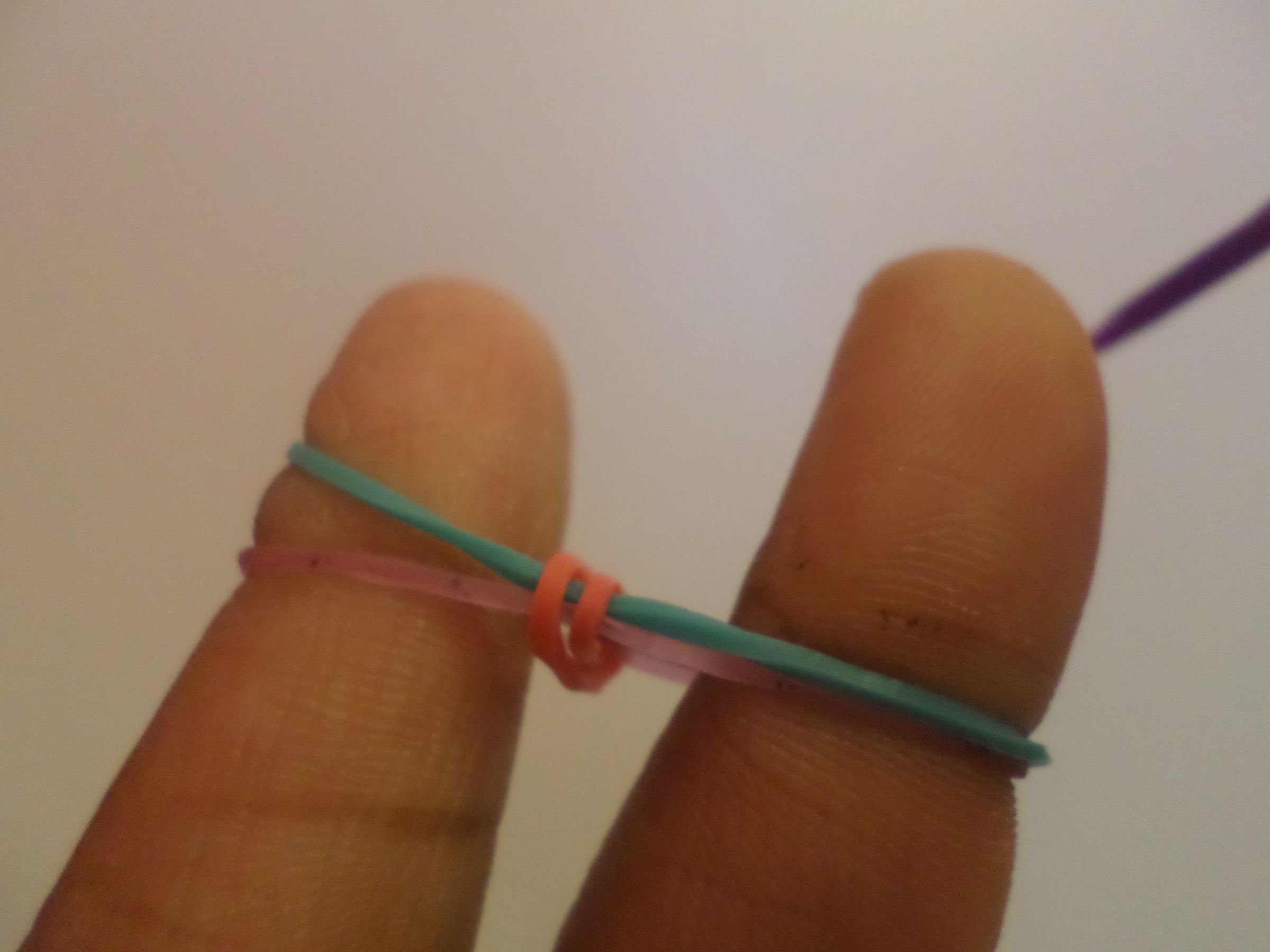 How to Make an Easy Really Cute Loomless Rainbow Loom Bracelet. : 9 ...