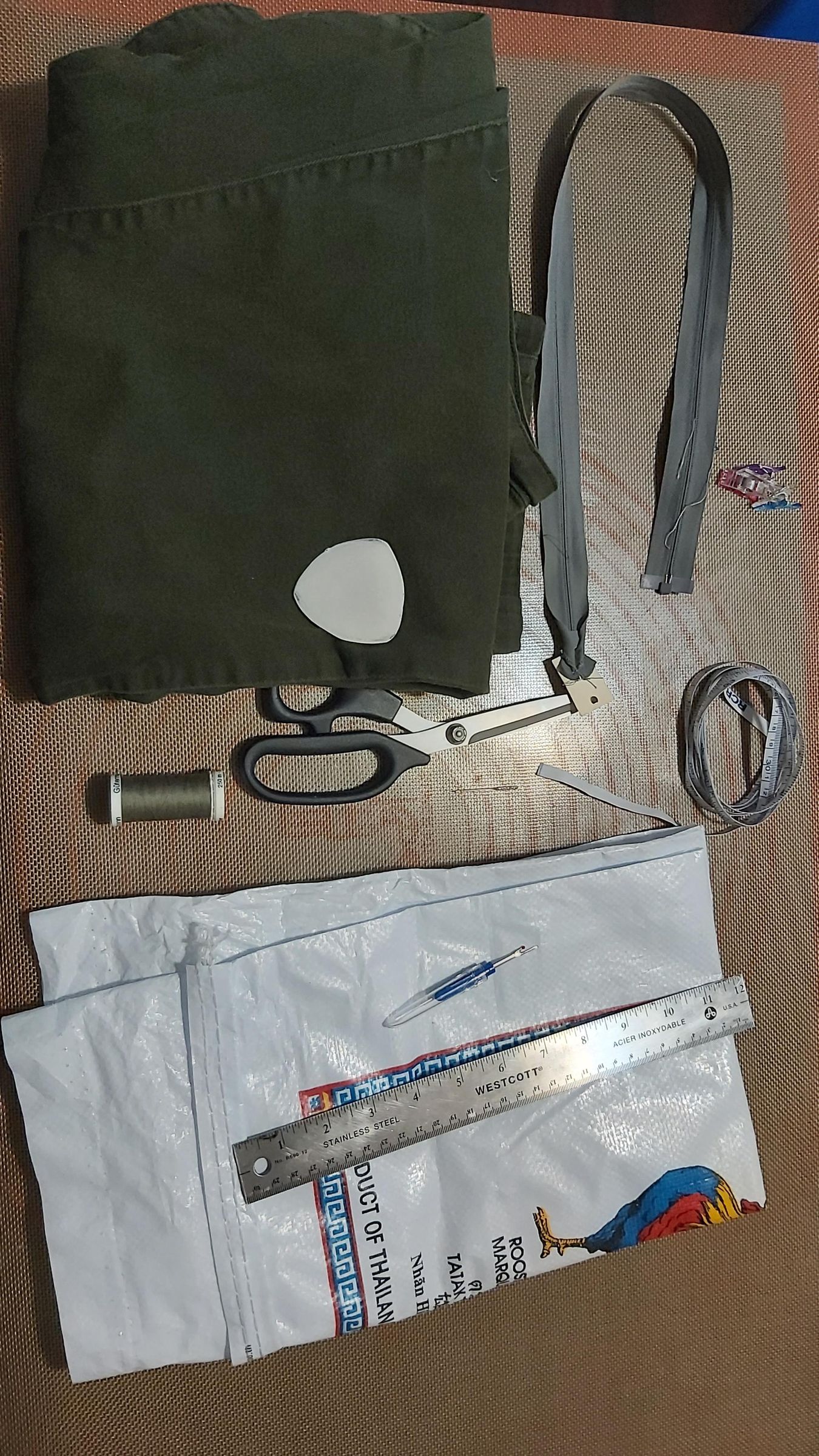 DIY Utility Sack From Rice Sack and Old Pants : 7 Steps - Instructables