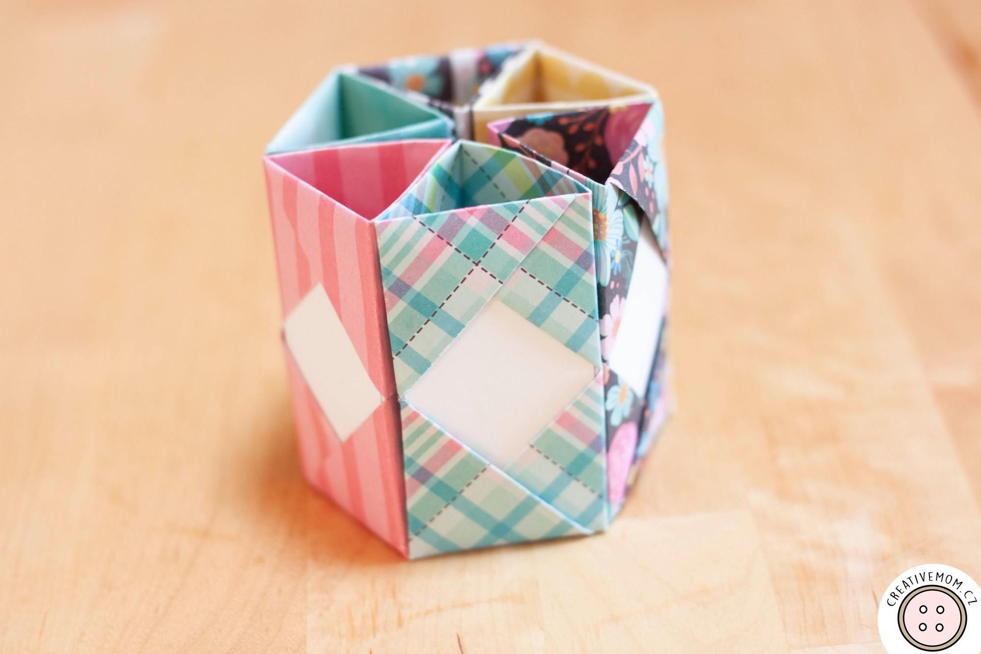 Folded Paper Pencil Stand : 3 Steps (with Pictures) - Instructables