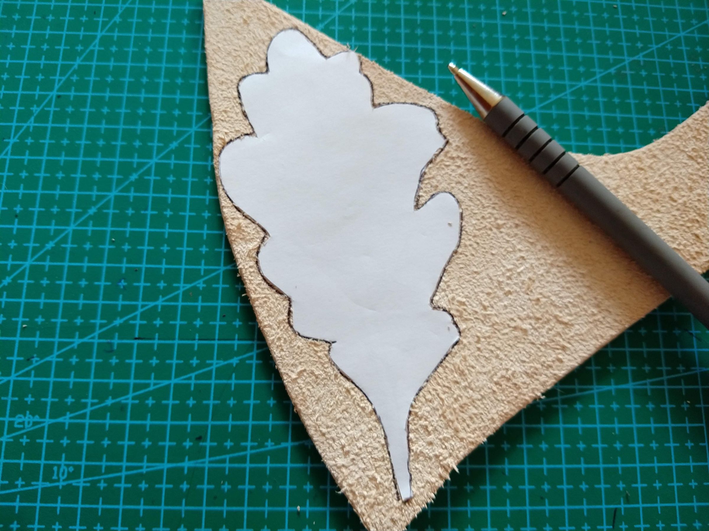 Oak Leaf Barrette From Scrap Leather and Copper Wire : 15 Steps (with ...