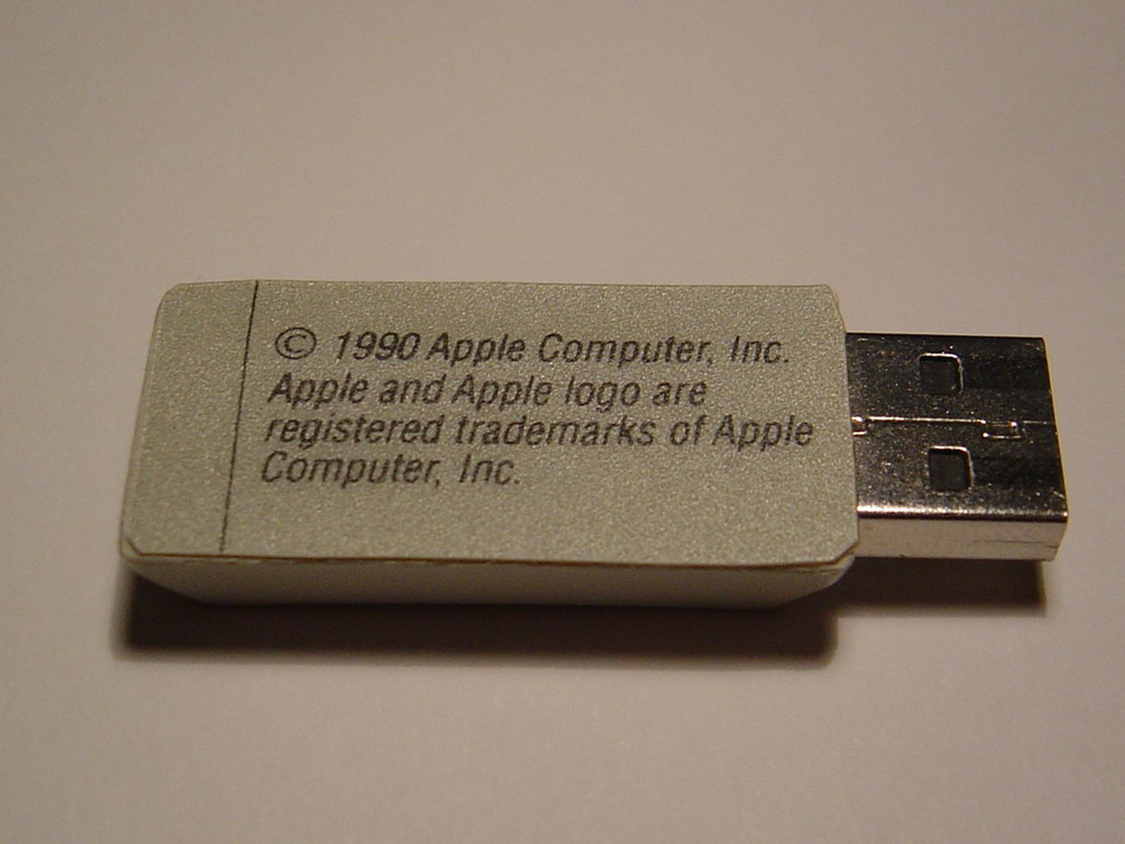 Apple Retro Pendrive : 6 Steps (with Pictures) - Instructables
