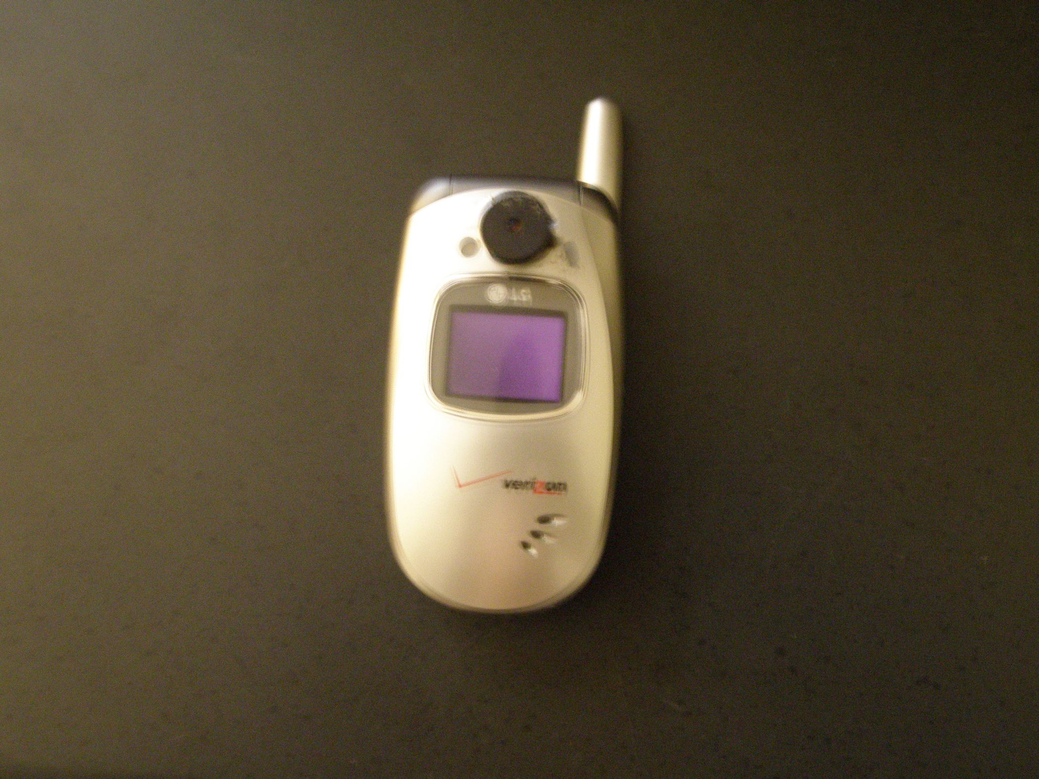 Cell Phone Night Vision - Under $10 : 5 Steps - Instructables
