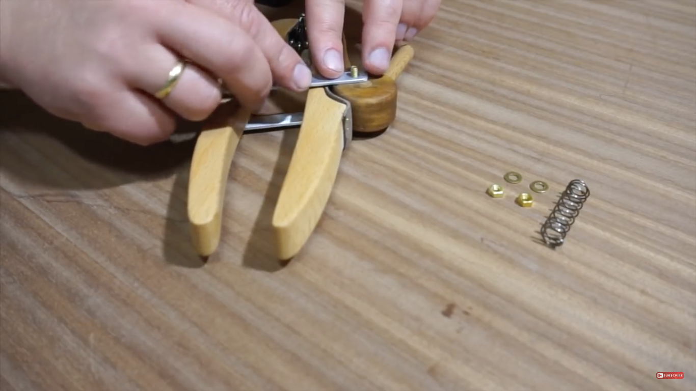 Homemade Wooden Clamp : 8 Steps (with Pictures) - Instructables