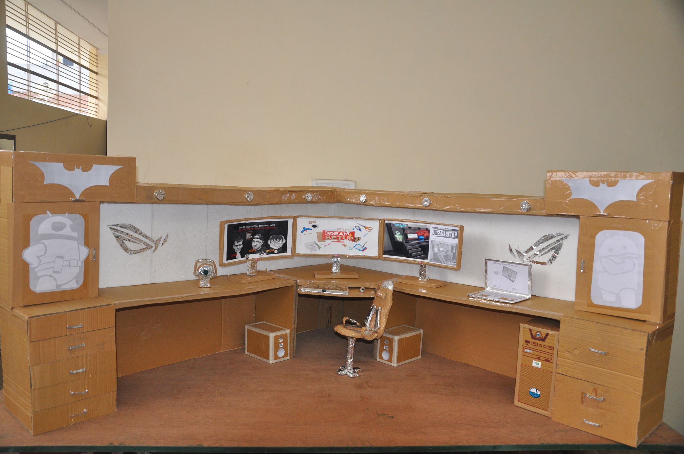 Cardboad Computer Desk : 5 Steps (with Pictures) - Instructables