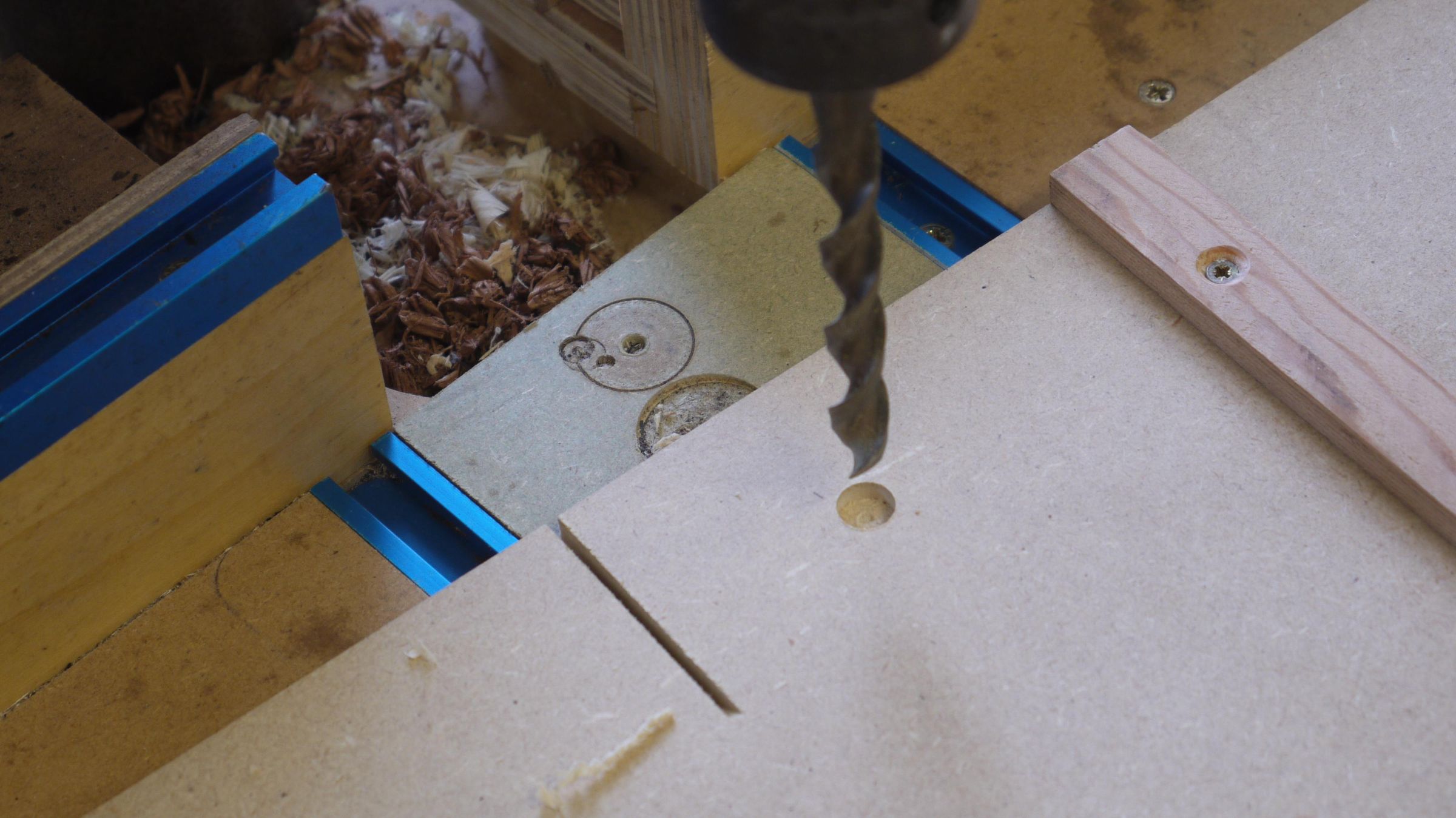 How to Cut a Box Joint Without a Dado Stack : 7 Steps (with Pictures ...