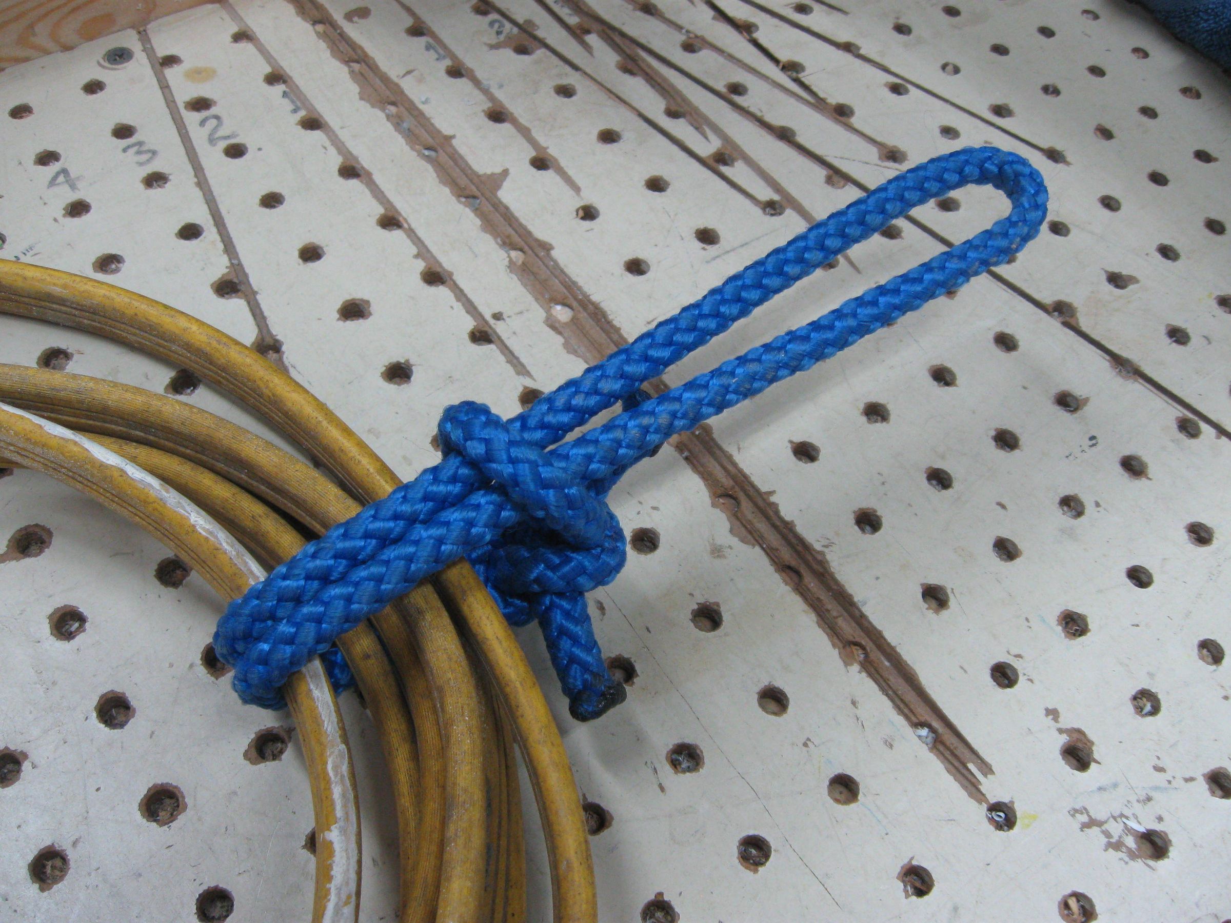 Extension Cord Storage Loops : 6 Steps - Instructables