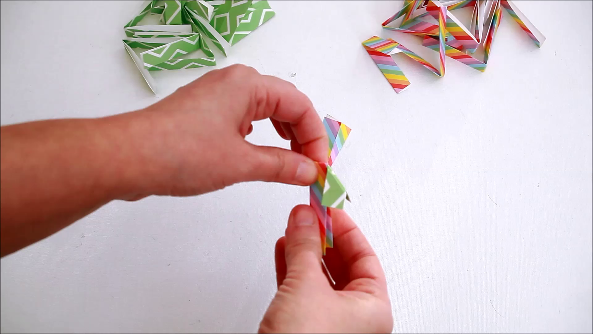 Woven Paper Bracelet : 10 Steps (with Pictures) - Instructables