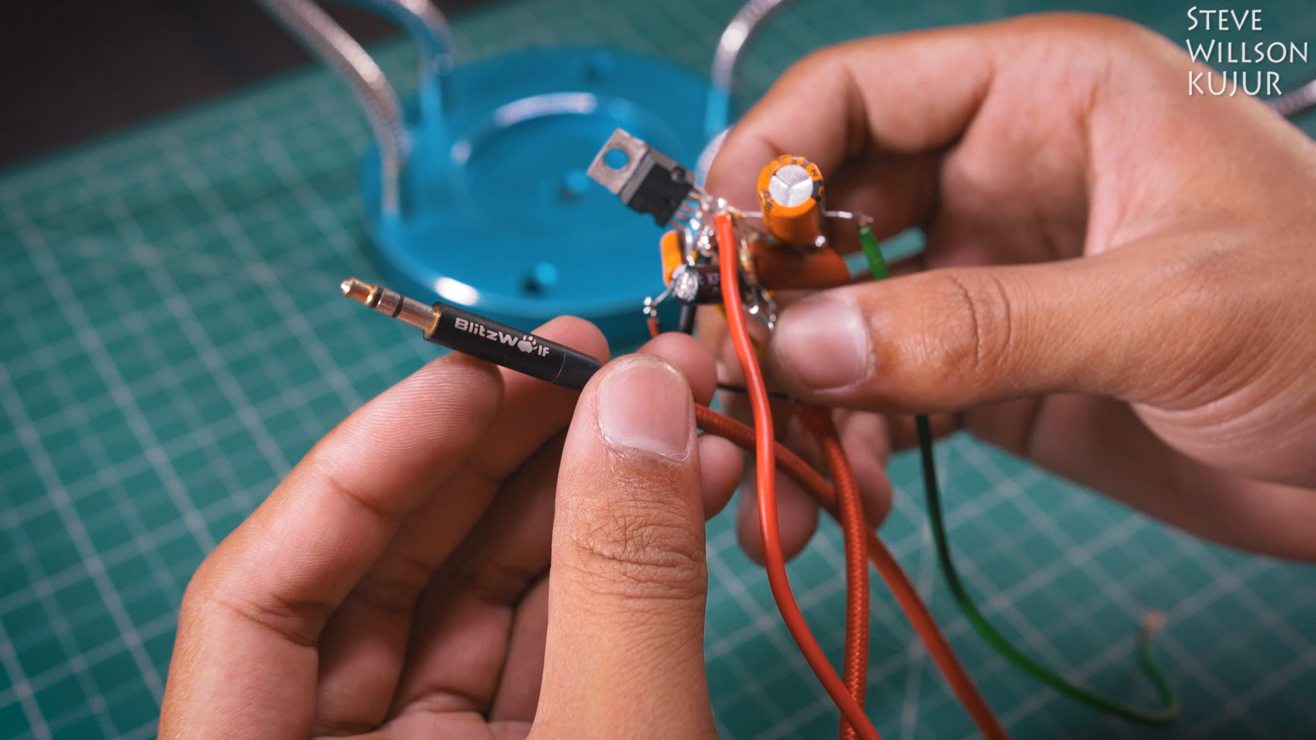 DIY Super Simple Audio Amplifier : 8 Steps - Instructables