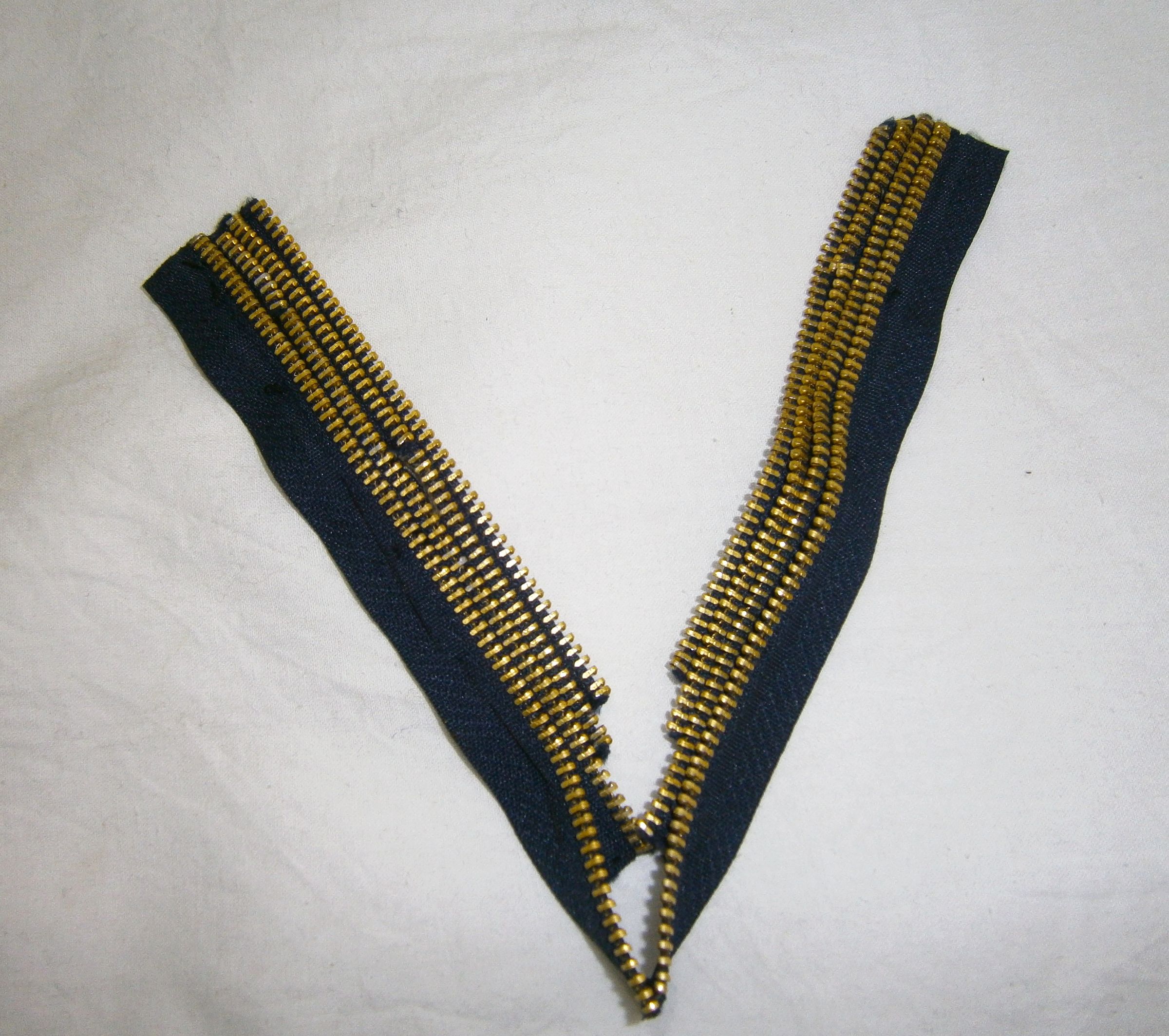 8 DIY Zipper Jewelry : 10 Steps (with Pictures) - Instructables