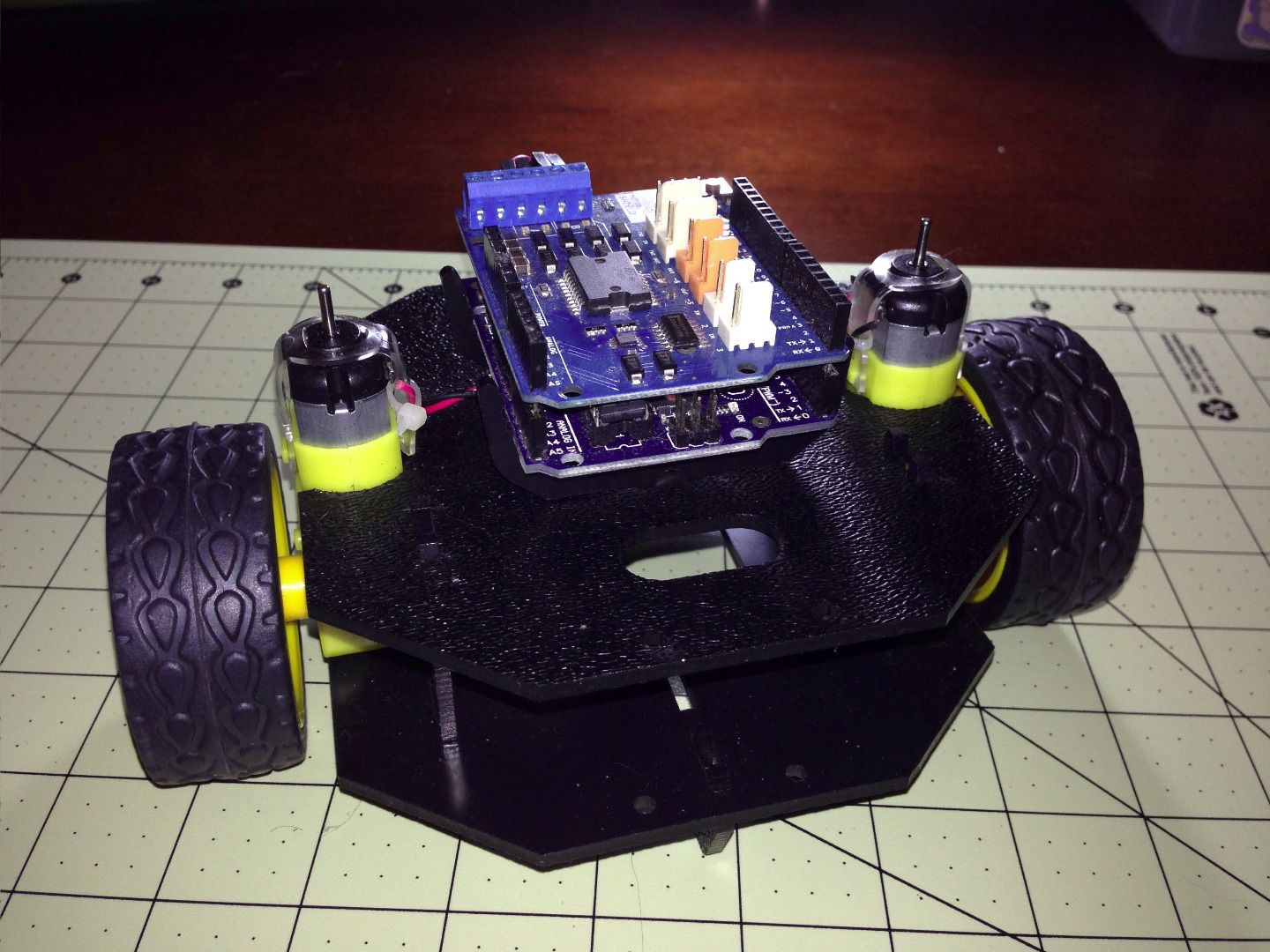 Simple Object Avoider Robot the Using Actobotics Runt Rover Peewee Chassis and a Arduino : 15 ...
