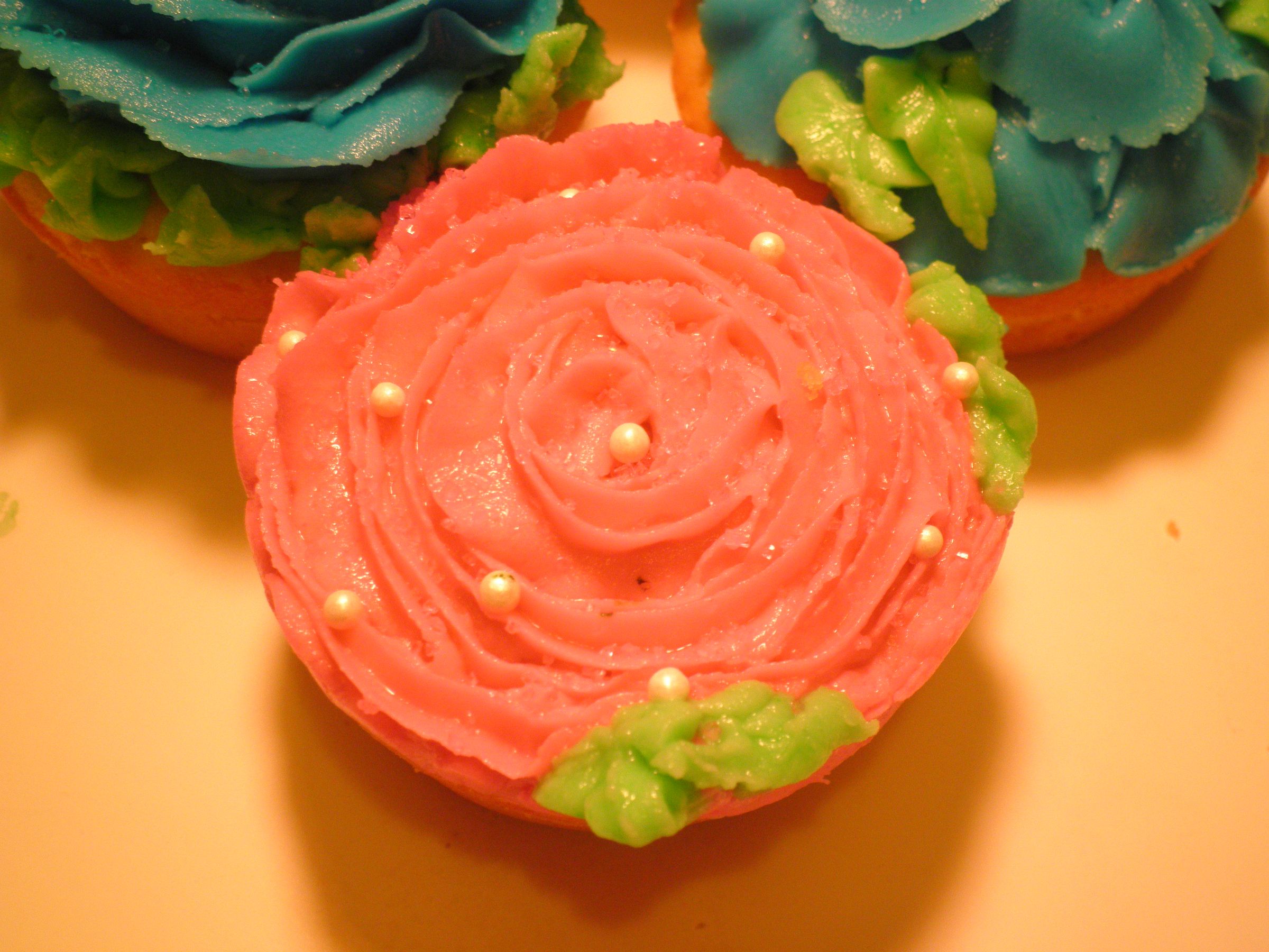 Fancy Flower Cupcakes : 6 Steps (with Pictures) - Instructables
