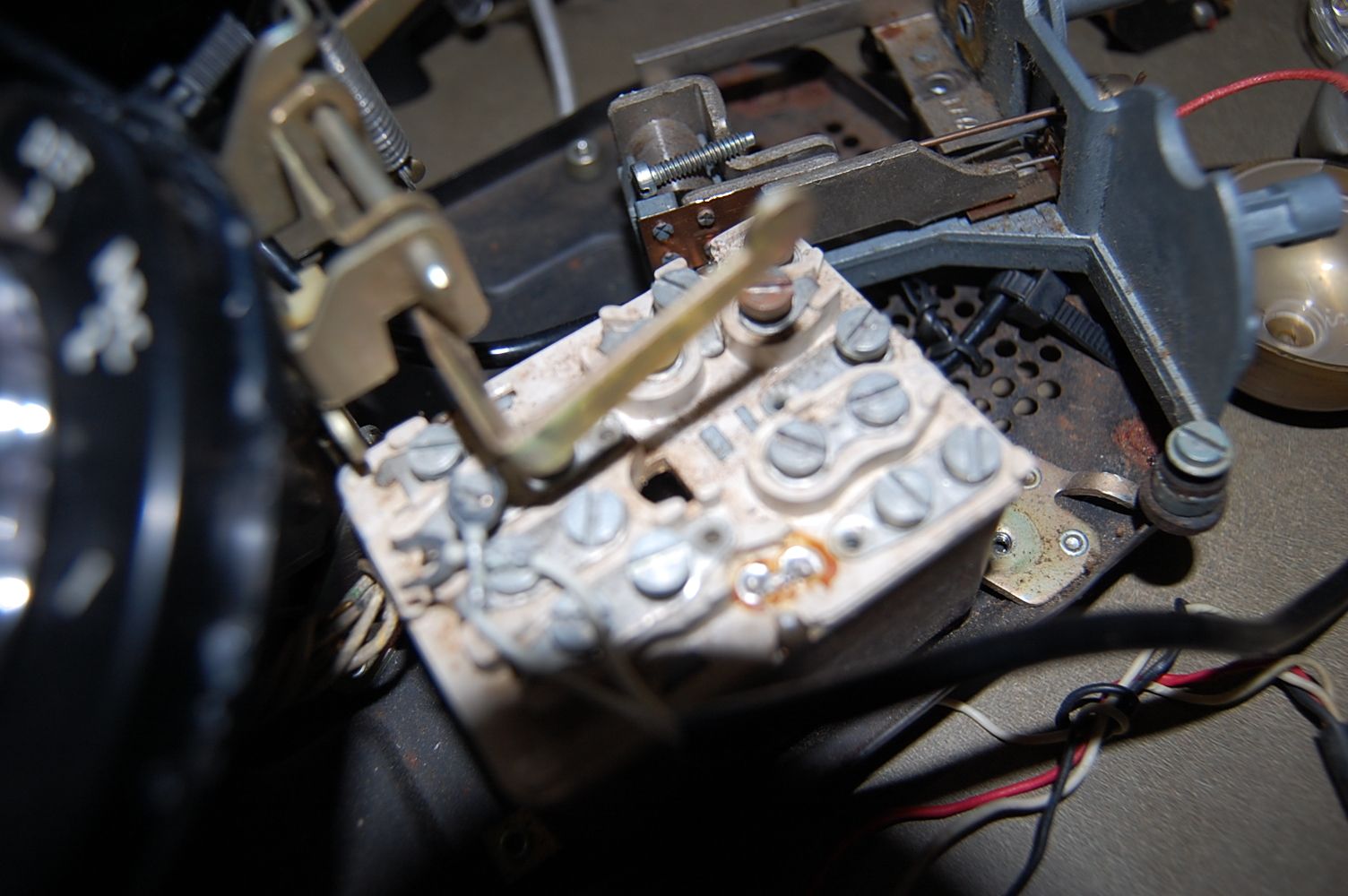 Retro Phone Phone Charging Station : 10 Steps (with Pictures ...