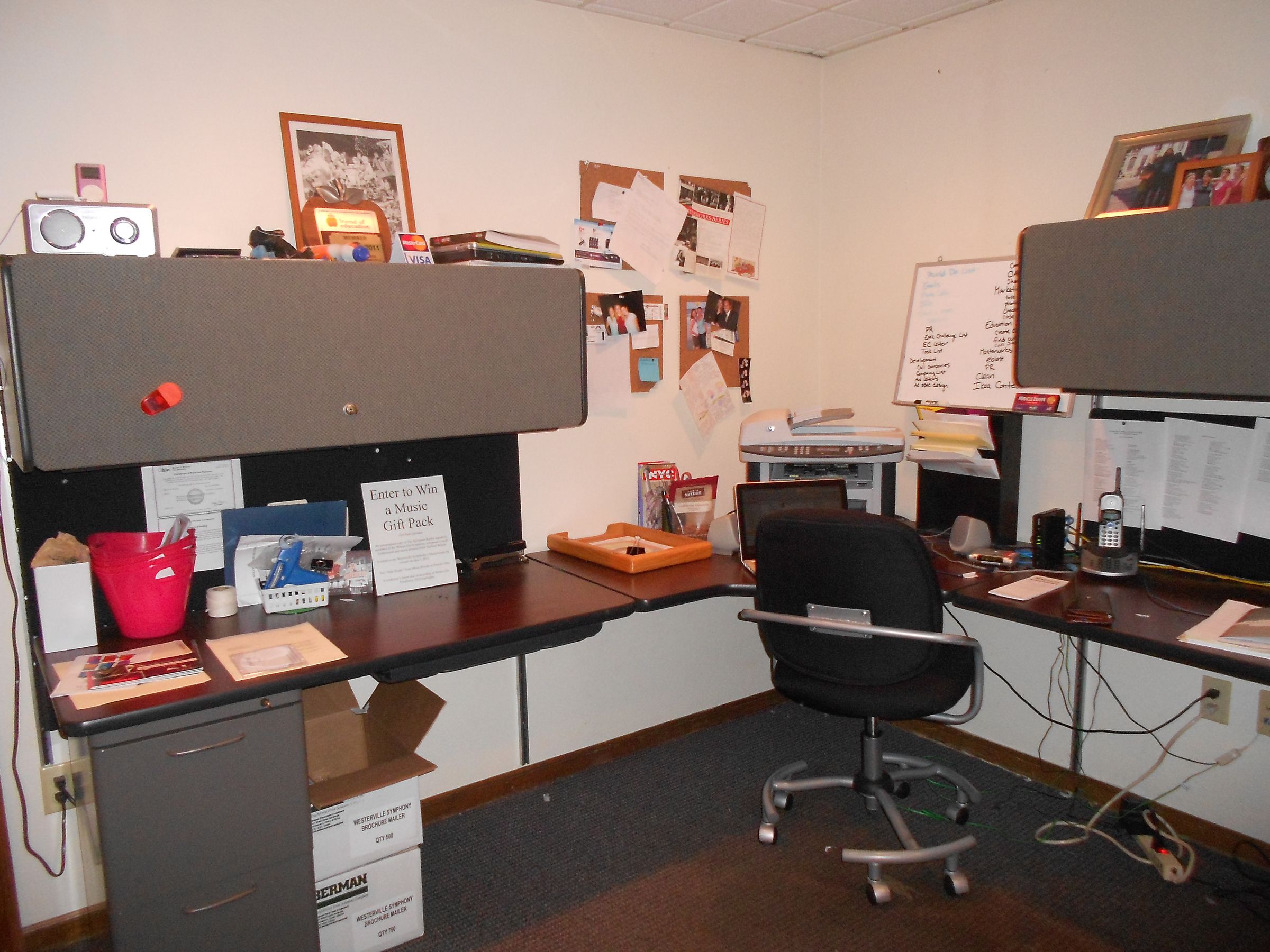 Windowless, Colorless Office! - Instructables