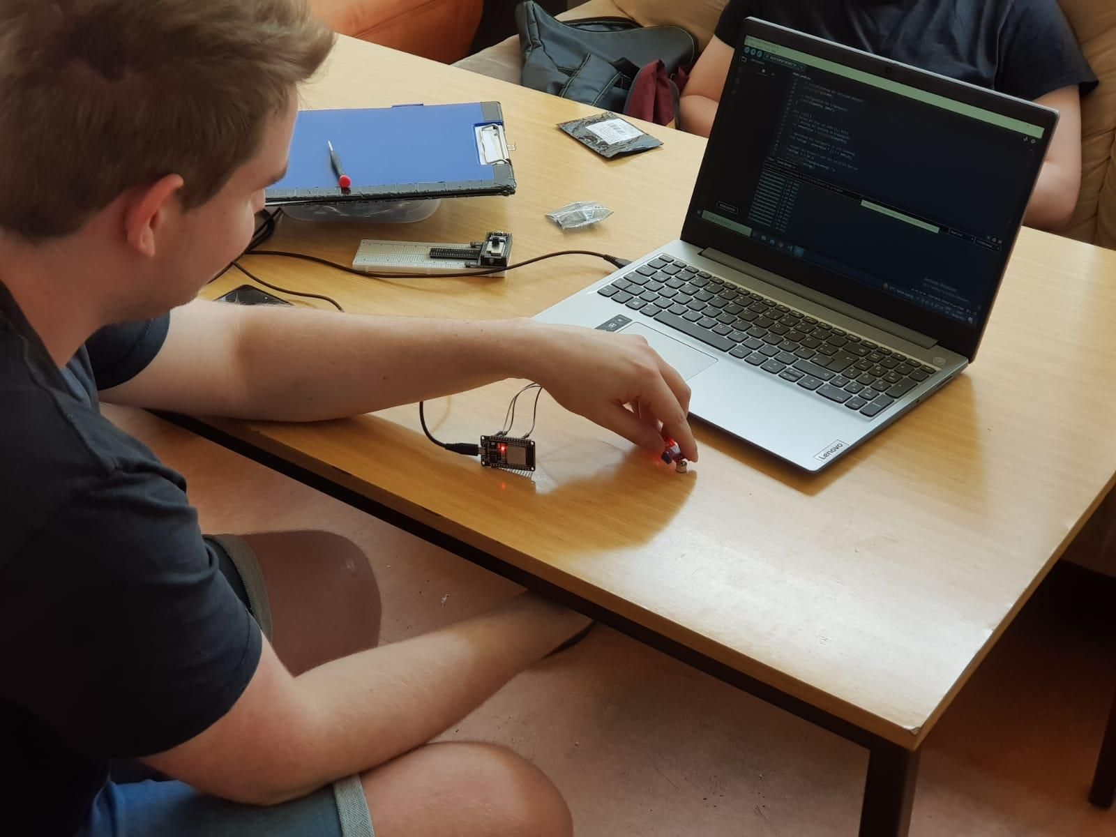 Prototype: Doorlock, That Automatically Opens on Knock Pattern : 5 ...