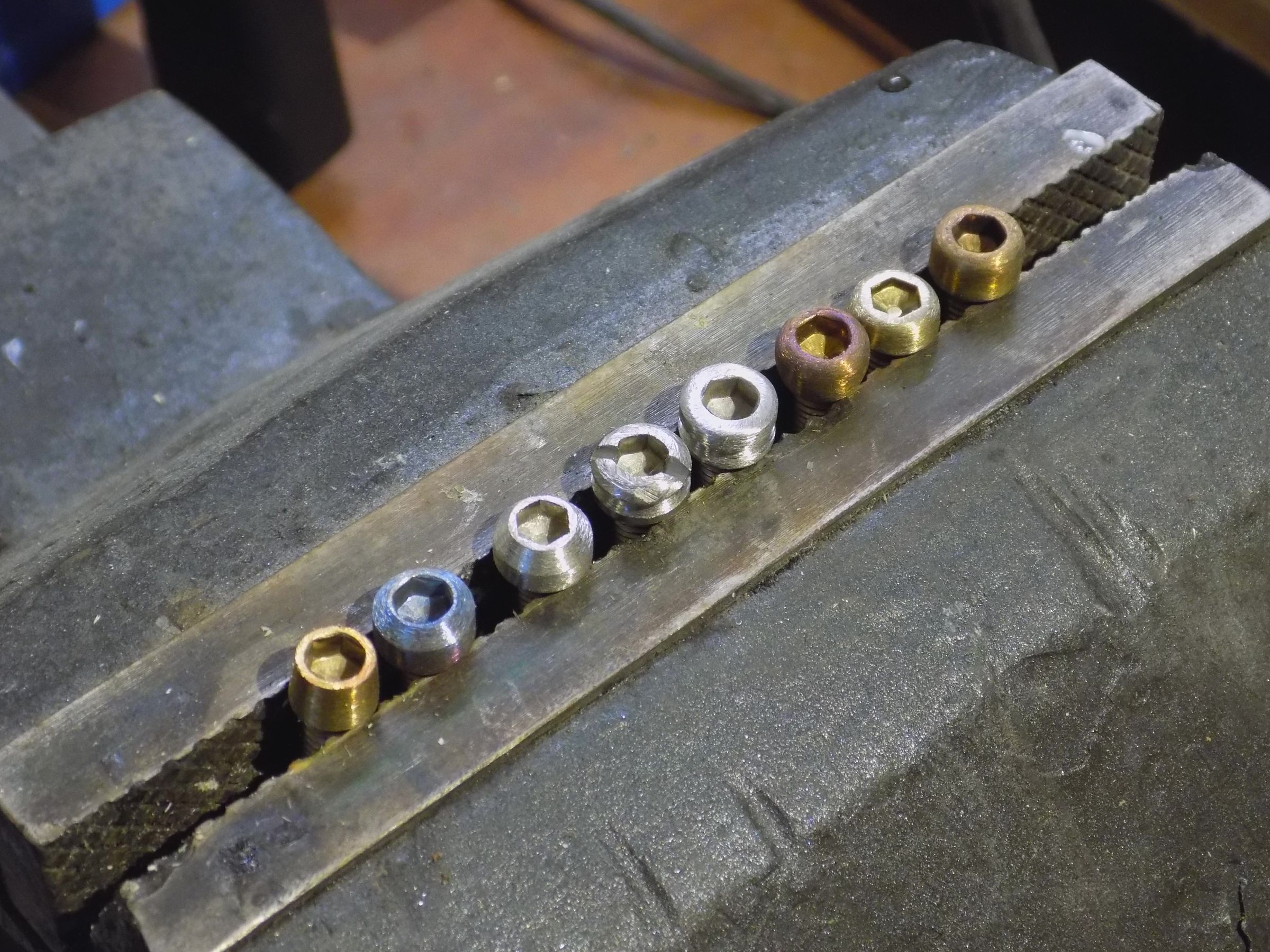 Customize Bolts for Your Projects! - Instructables