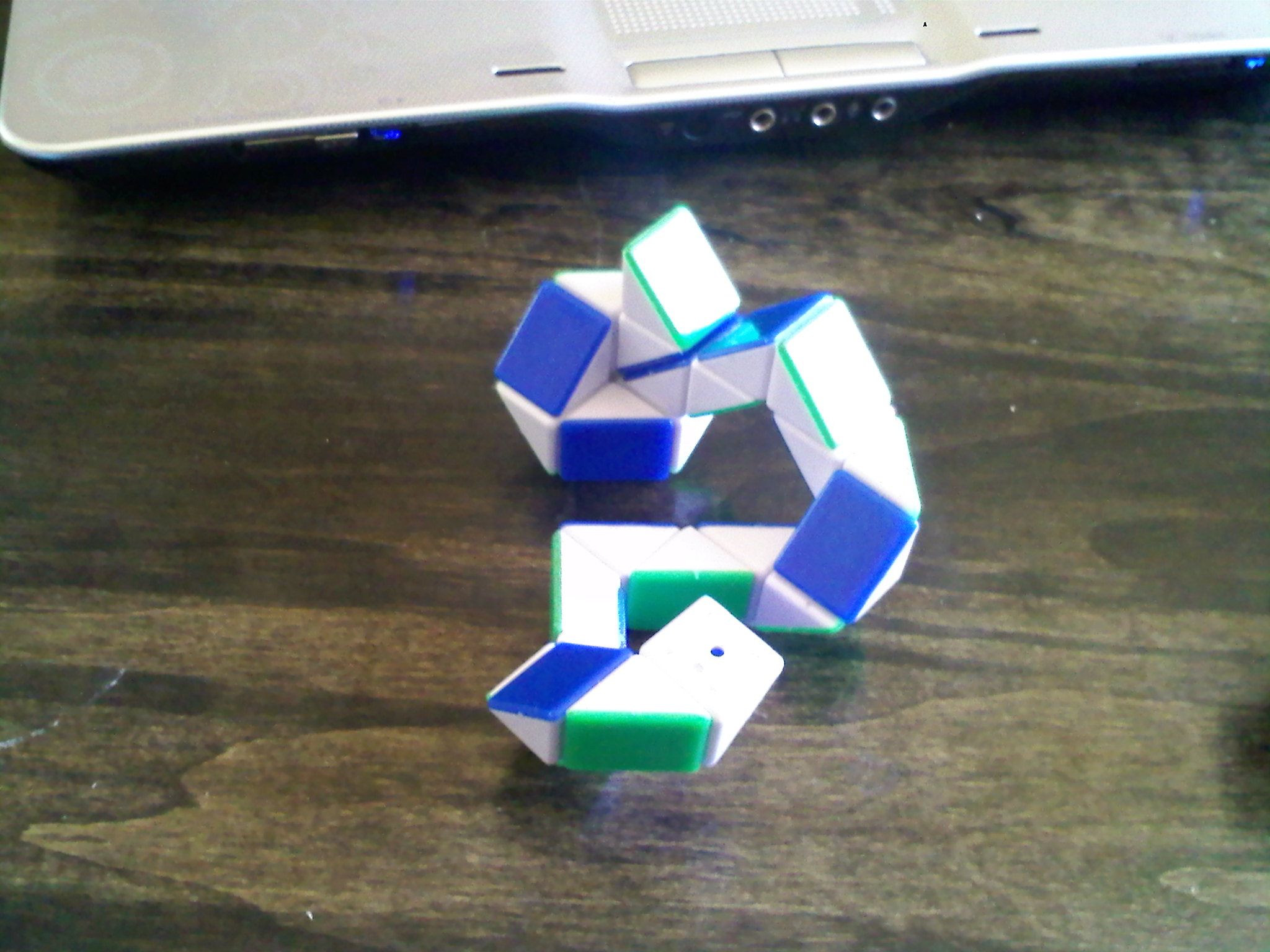 Rubik's Snake Puzzle Box - Instructables